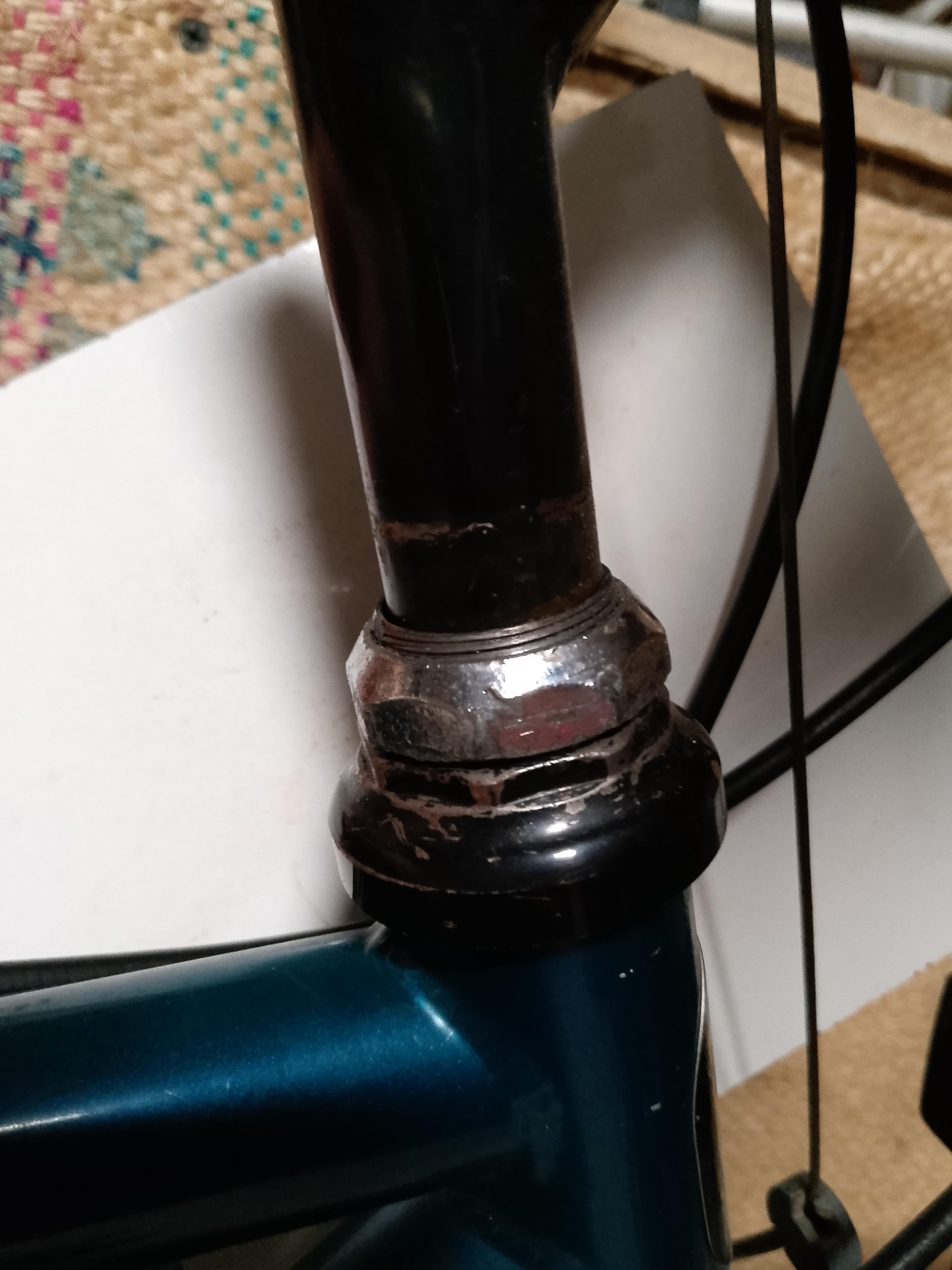 Stripper threads on my fork | Scrolller