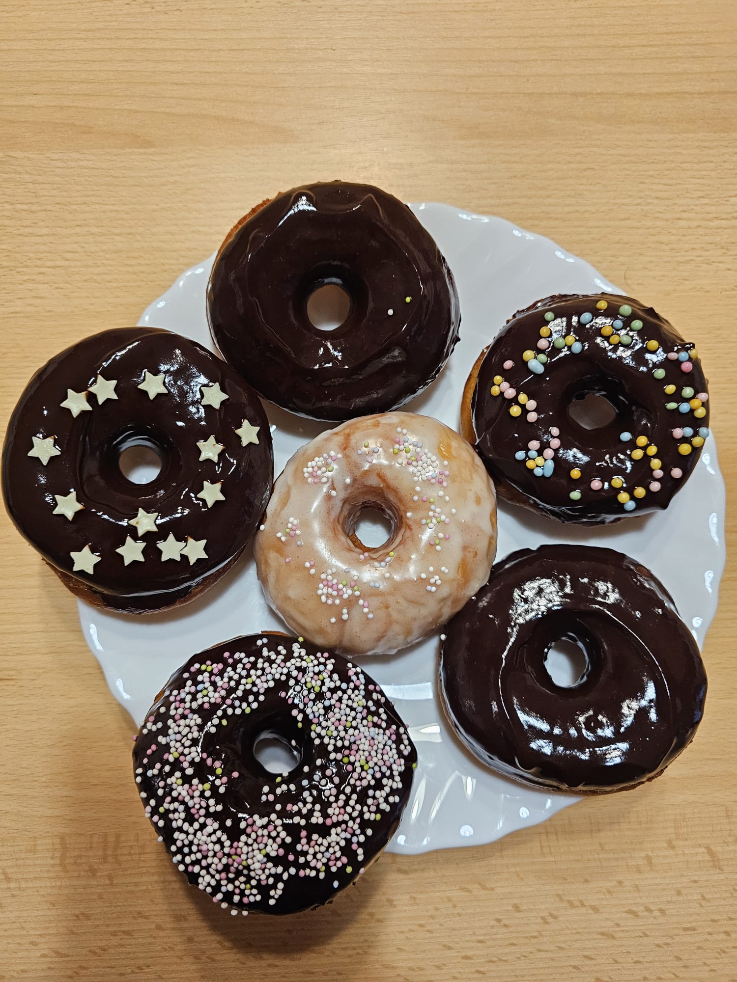 [Homemade] Chocolate glazed and chocolate filled Doughnuts (First time making) | Scrolller
