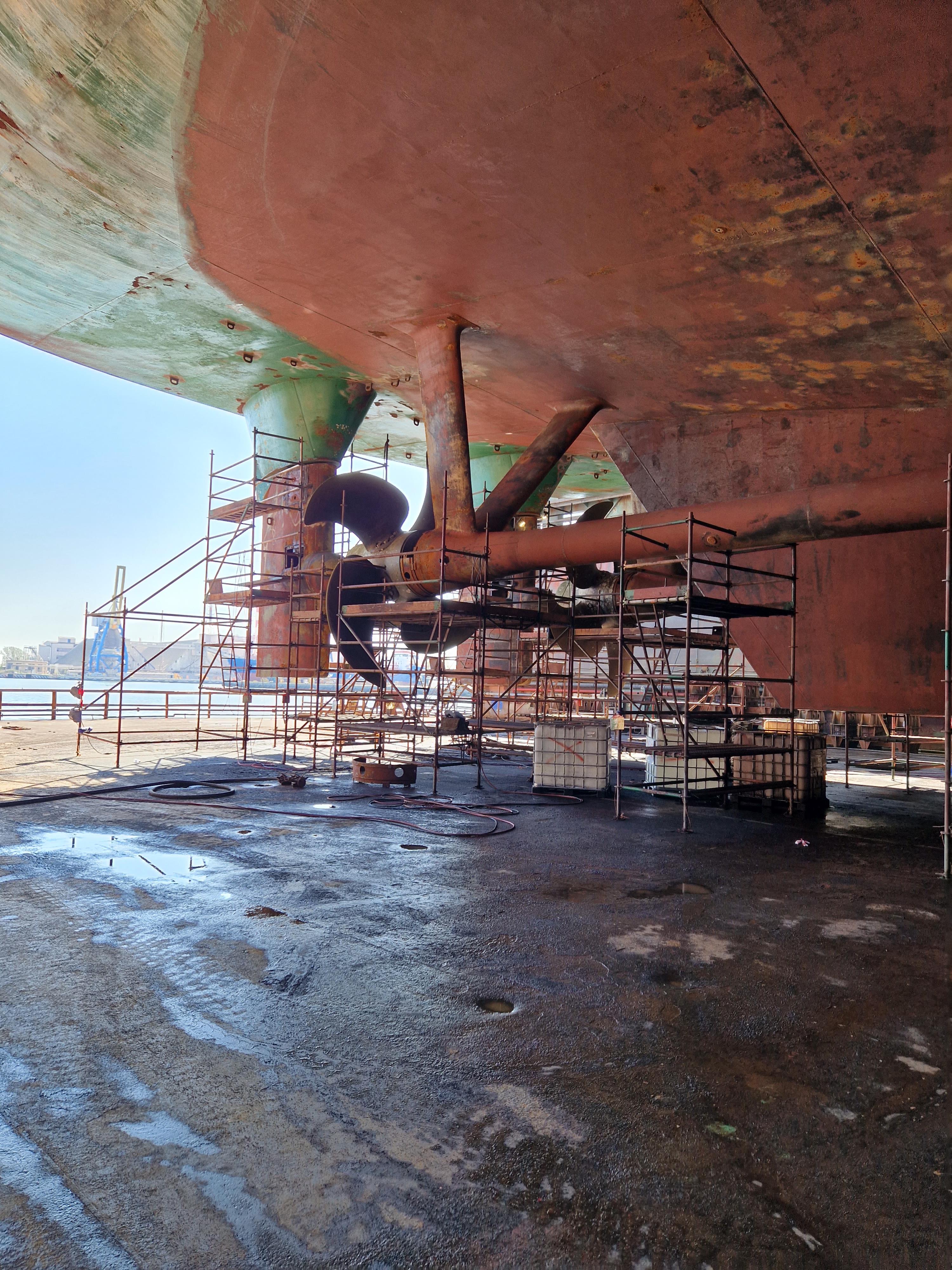 M.V. Anvil Point, dock bottom, earlier today. | Scrolller