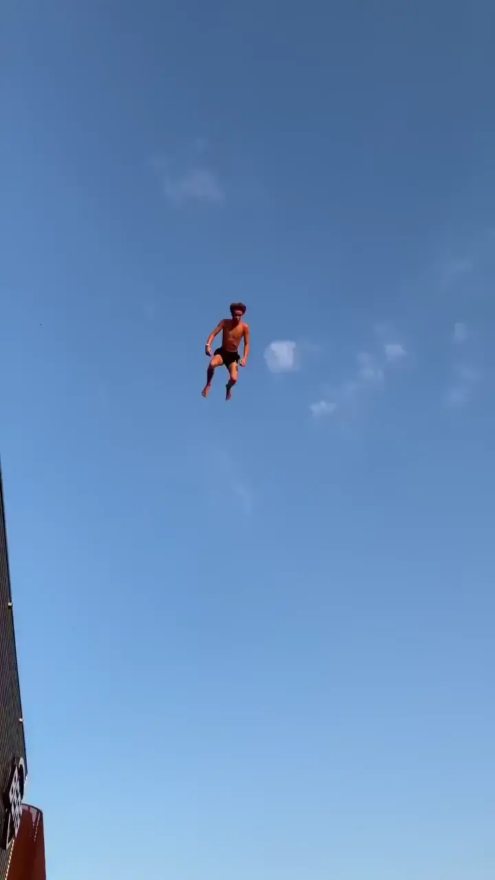 9 Flips World record | Scrolller