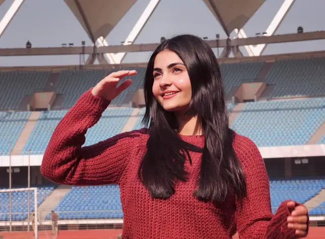 Noor Chahal | Scrolller