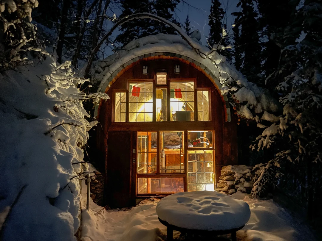 My cabin in Alaska | Scrolller