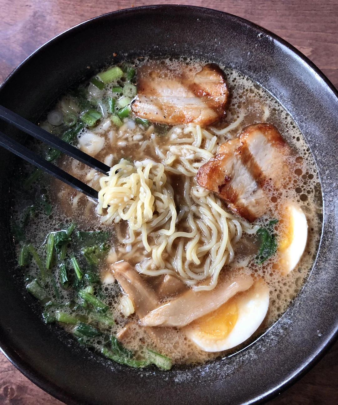Garlic Tonkotsu Ramen | Scrolller