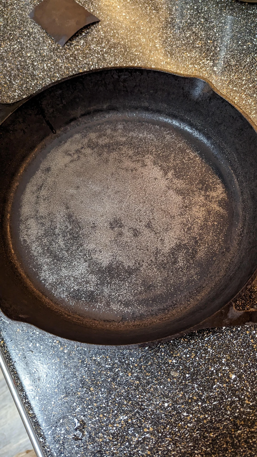 Roommate destroyed my pan. | Scrolller