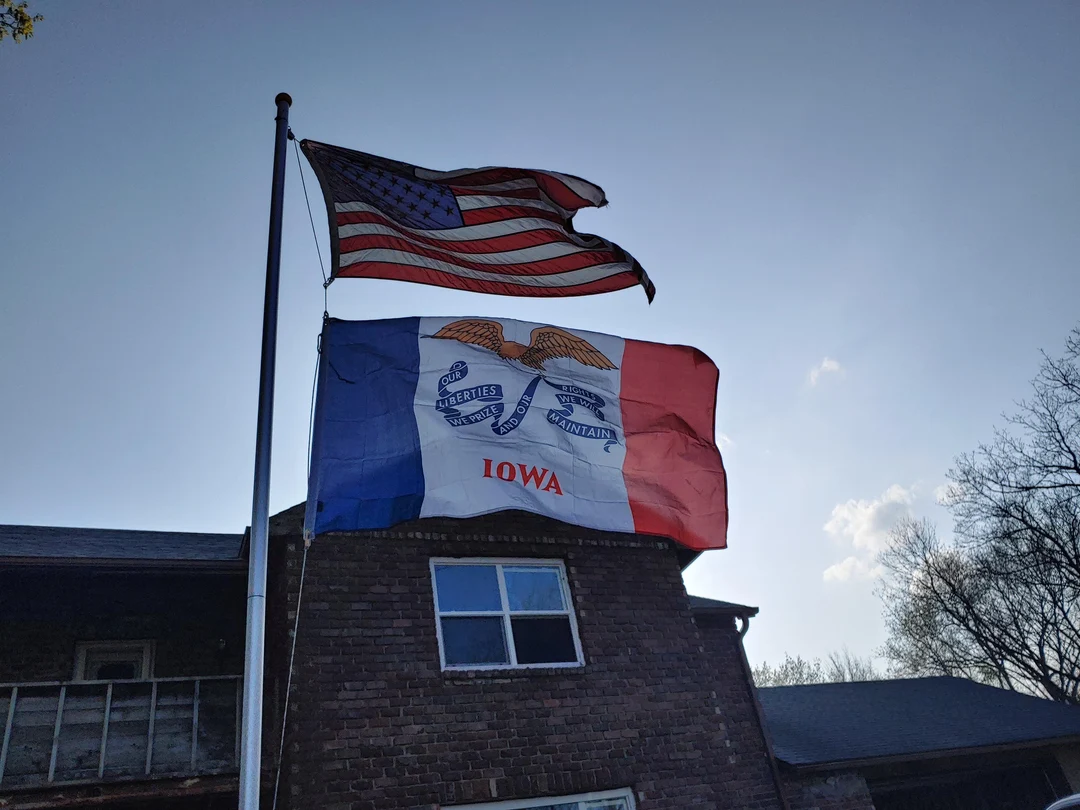 the 2 beautiful flags | Scrolller