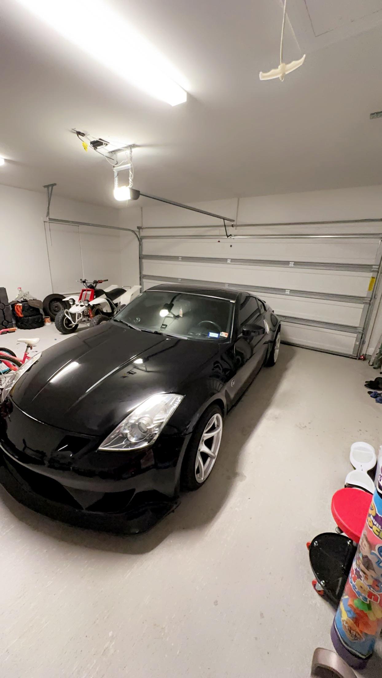 Garage queen next to da banshee | Scrolller