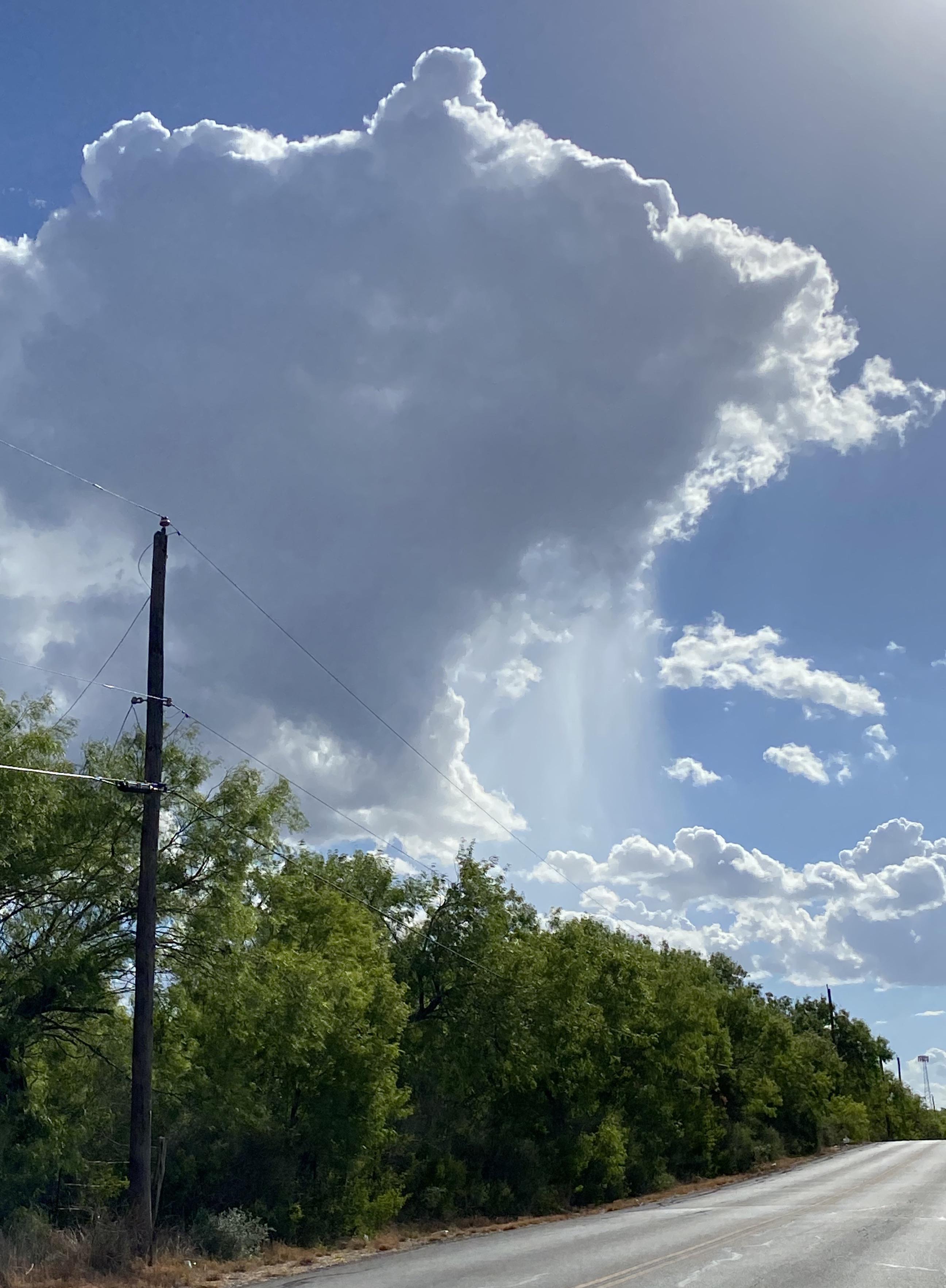 You know you’re in Texas when it’s so hot the clouds start melting. | Scrolller