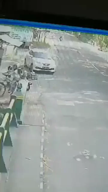 Why did the car cross the road | Scrolller