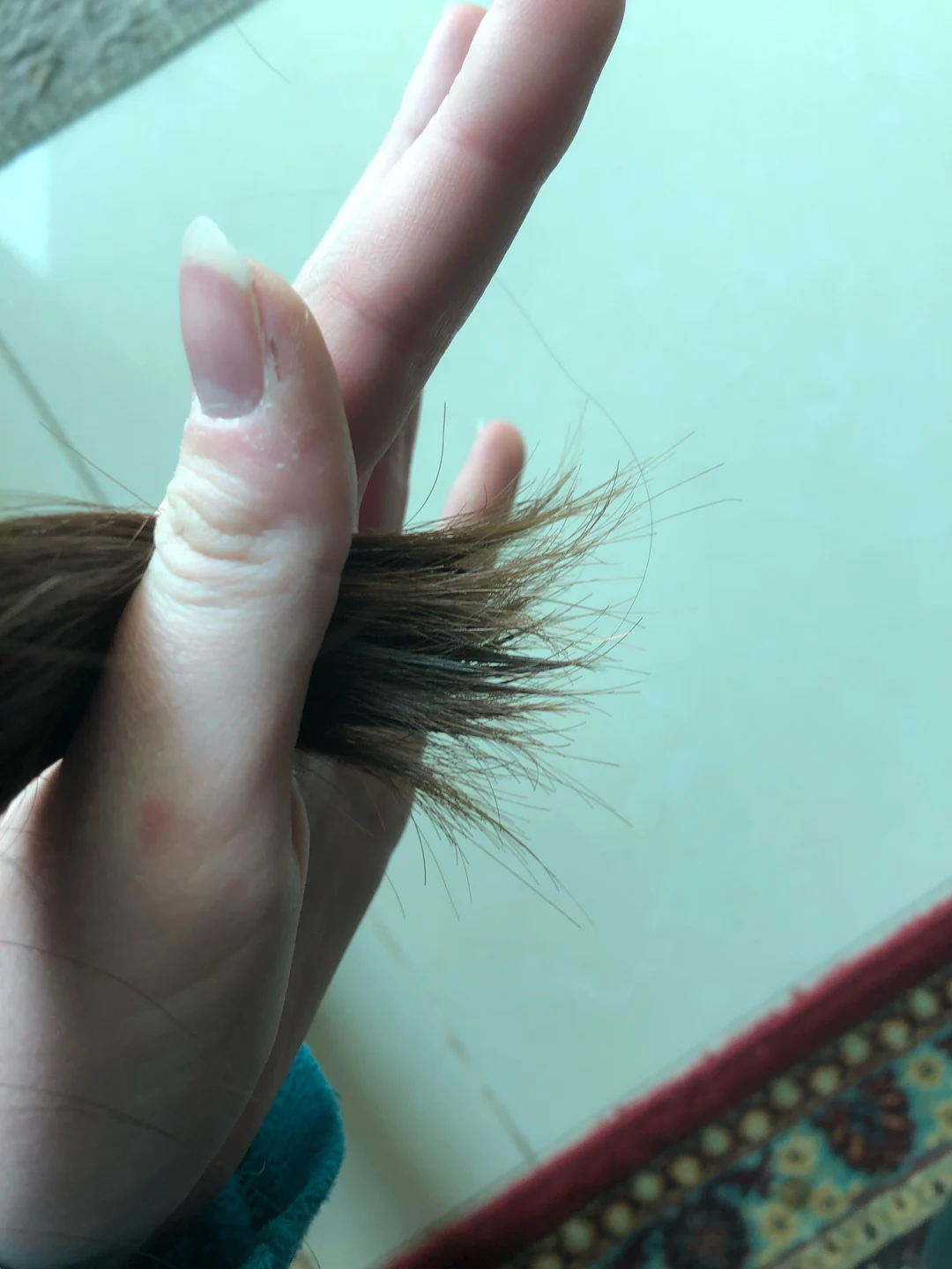 help! are these split ends? is their situation critical? my hair is very straight and gets oily ...