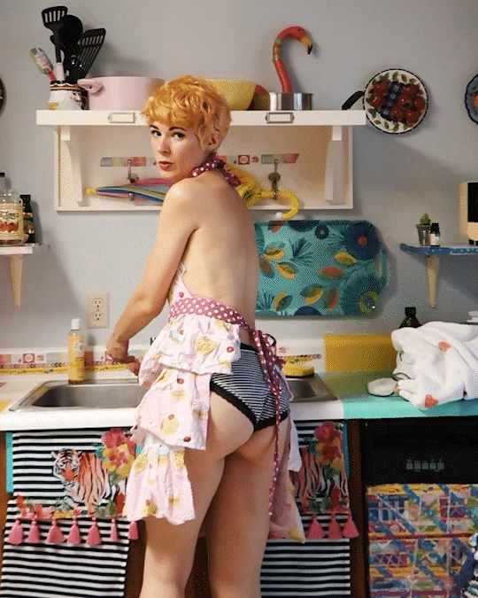 🍽 🧼 friday night plans | Scrolller