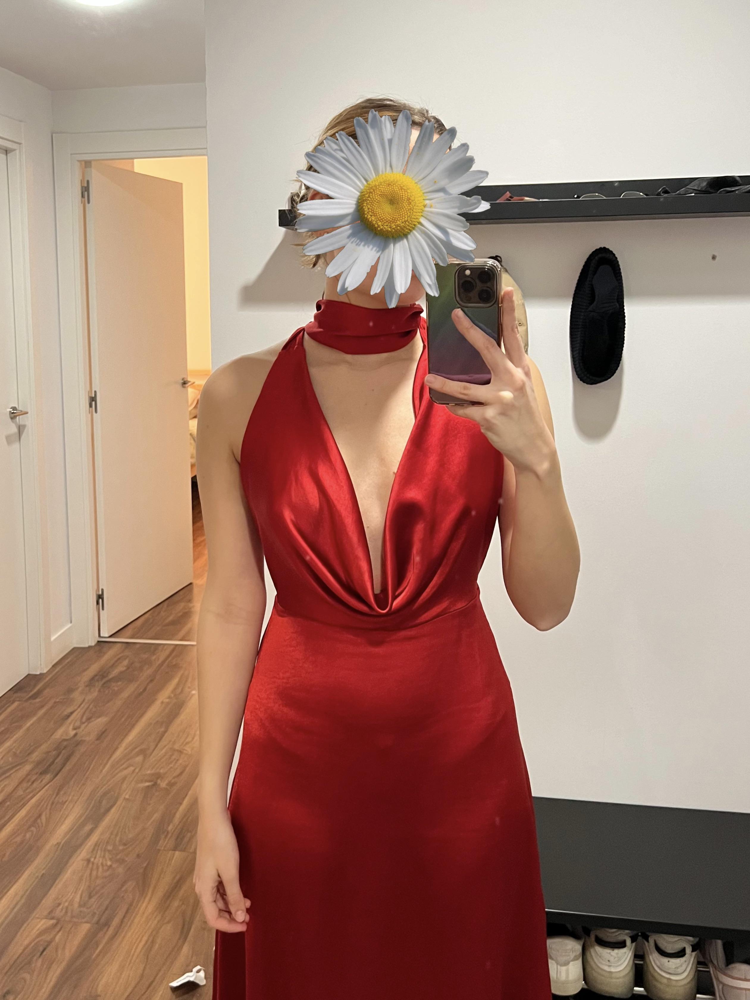 My twin sister is getting married | Scrolller