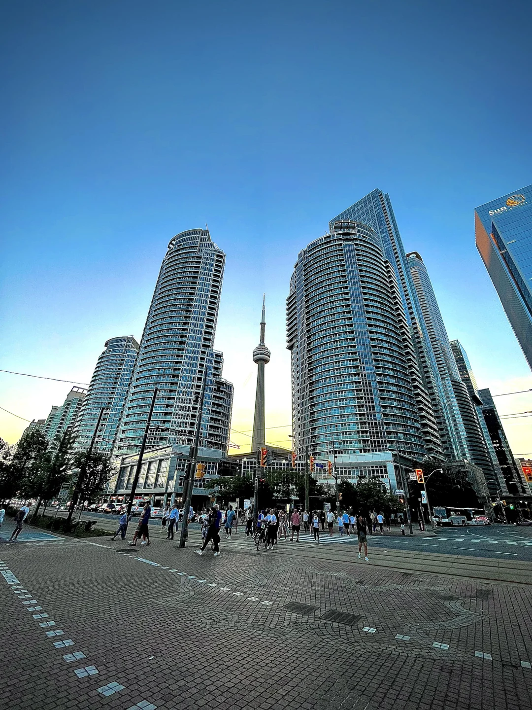 Toronto Ontario | Scrolller