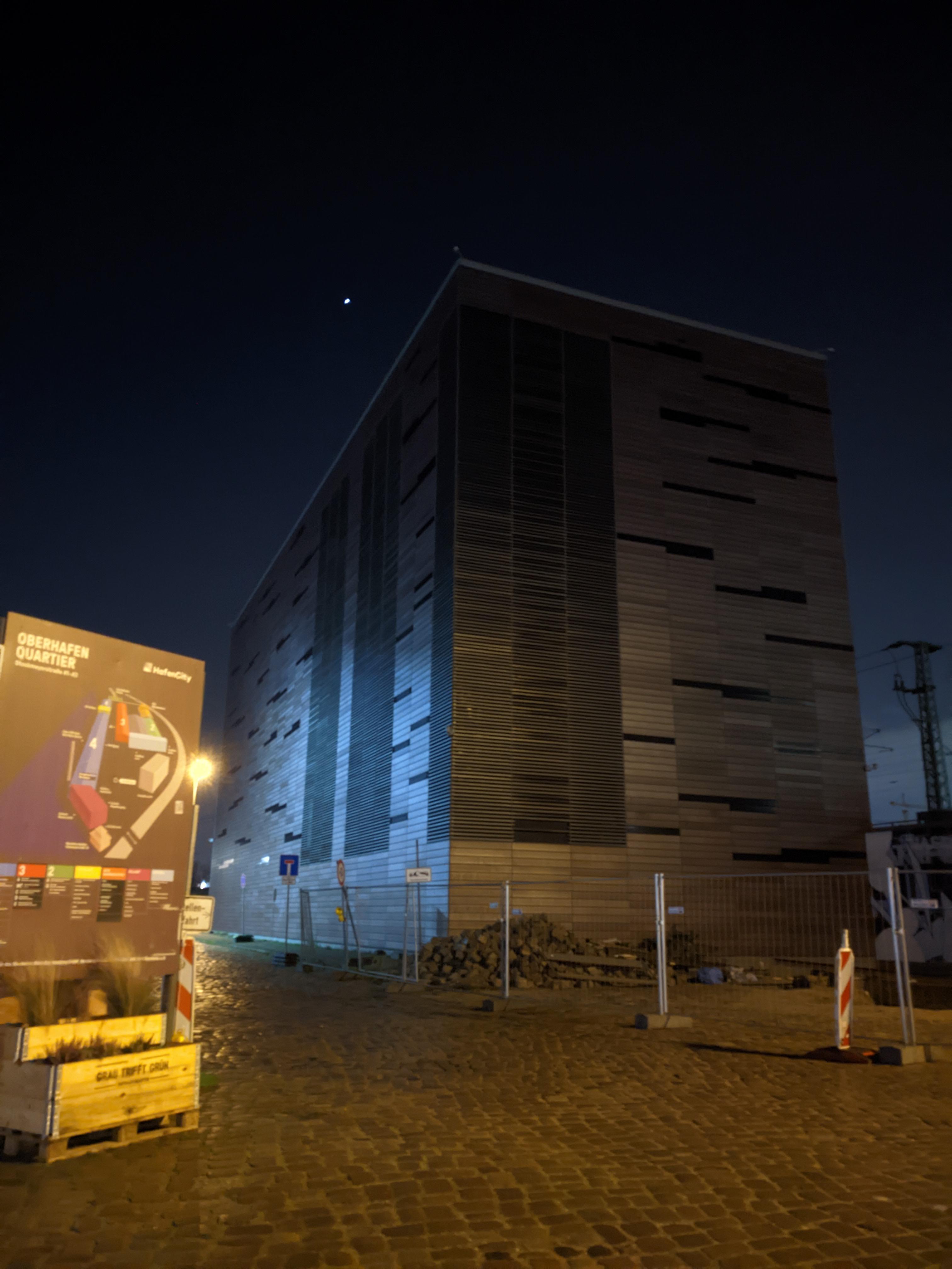 Killerrobot factory in Hamburg | Scrolller