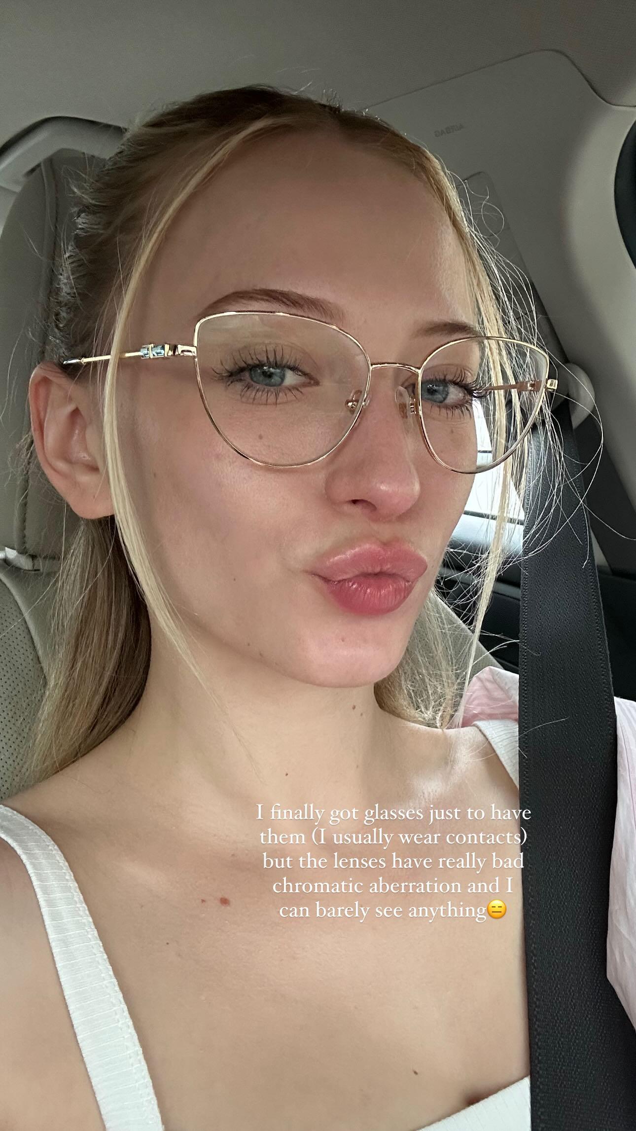 Glasses Scrolller