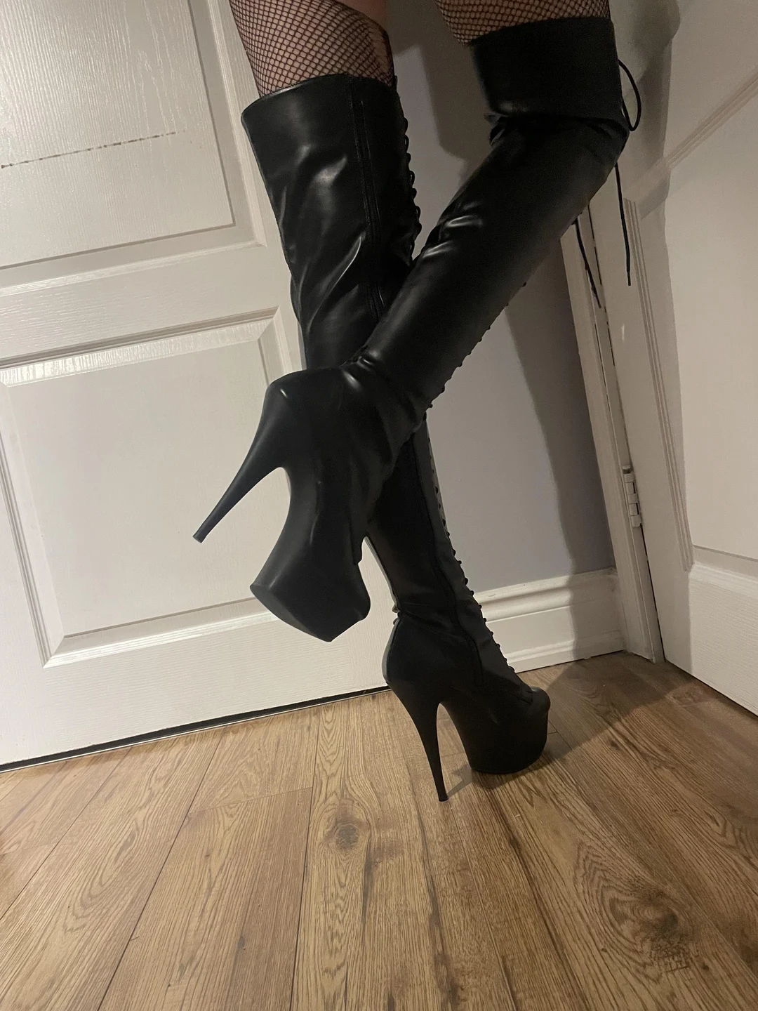 Any boot lovers in here? | Scrolller