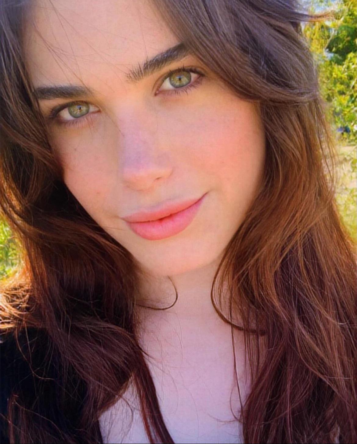 First impression? | Scrolller