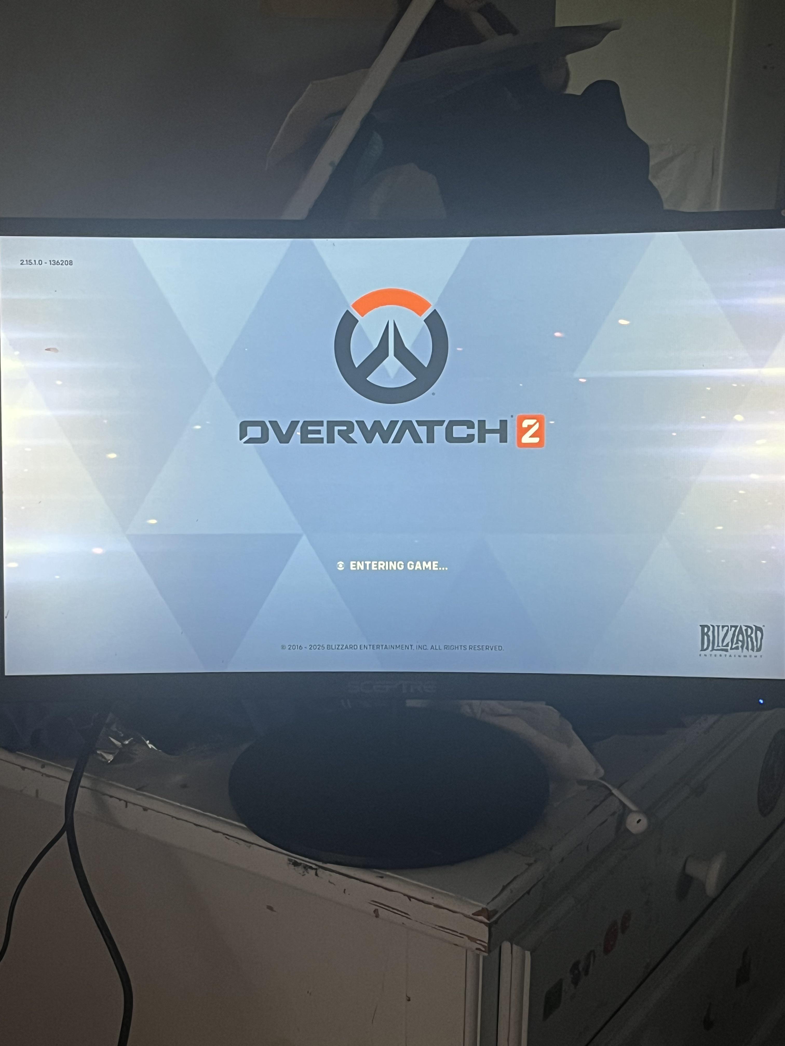 Stuck on loading screen | Scrolller