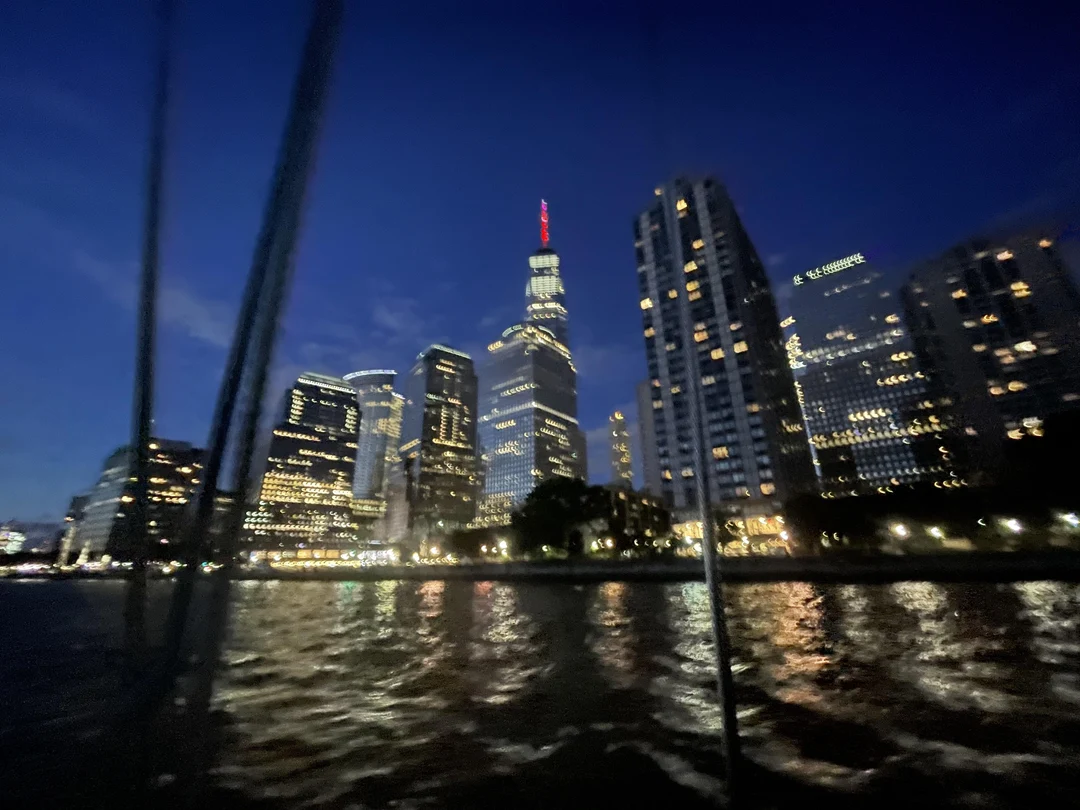 [OC] View of Lower Manhattan from the water | Scrolller