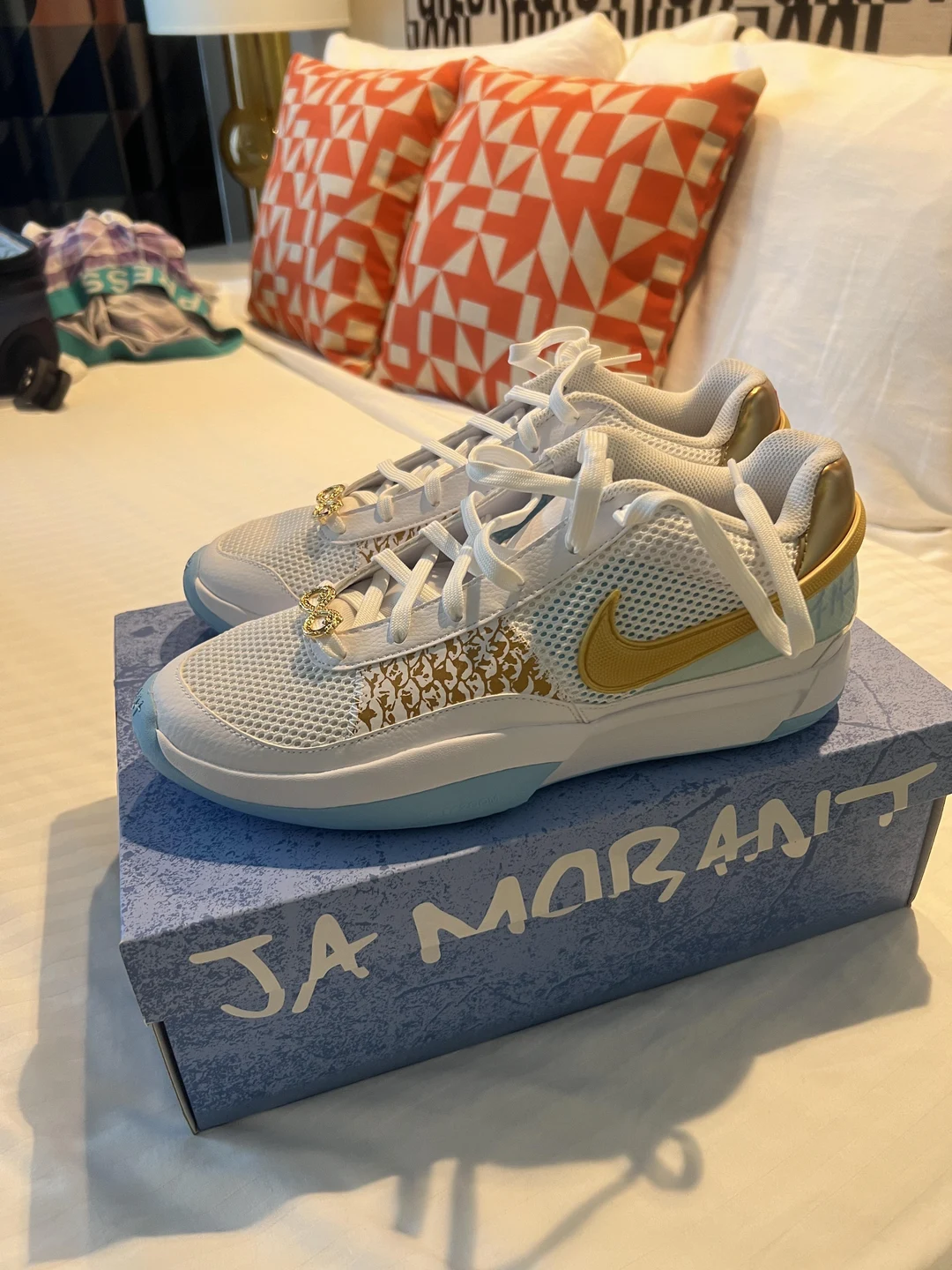 Summer kicks | Scrolller