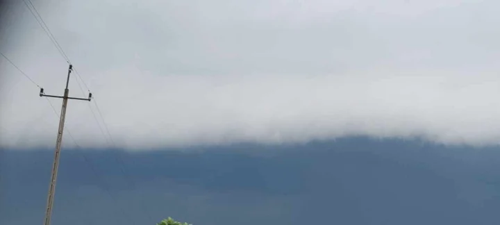 Shelf Clouds. | Scrolller