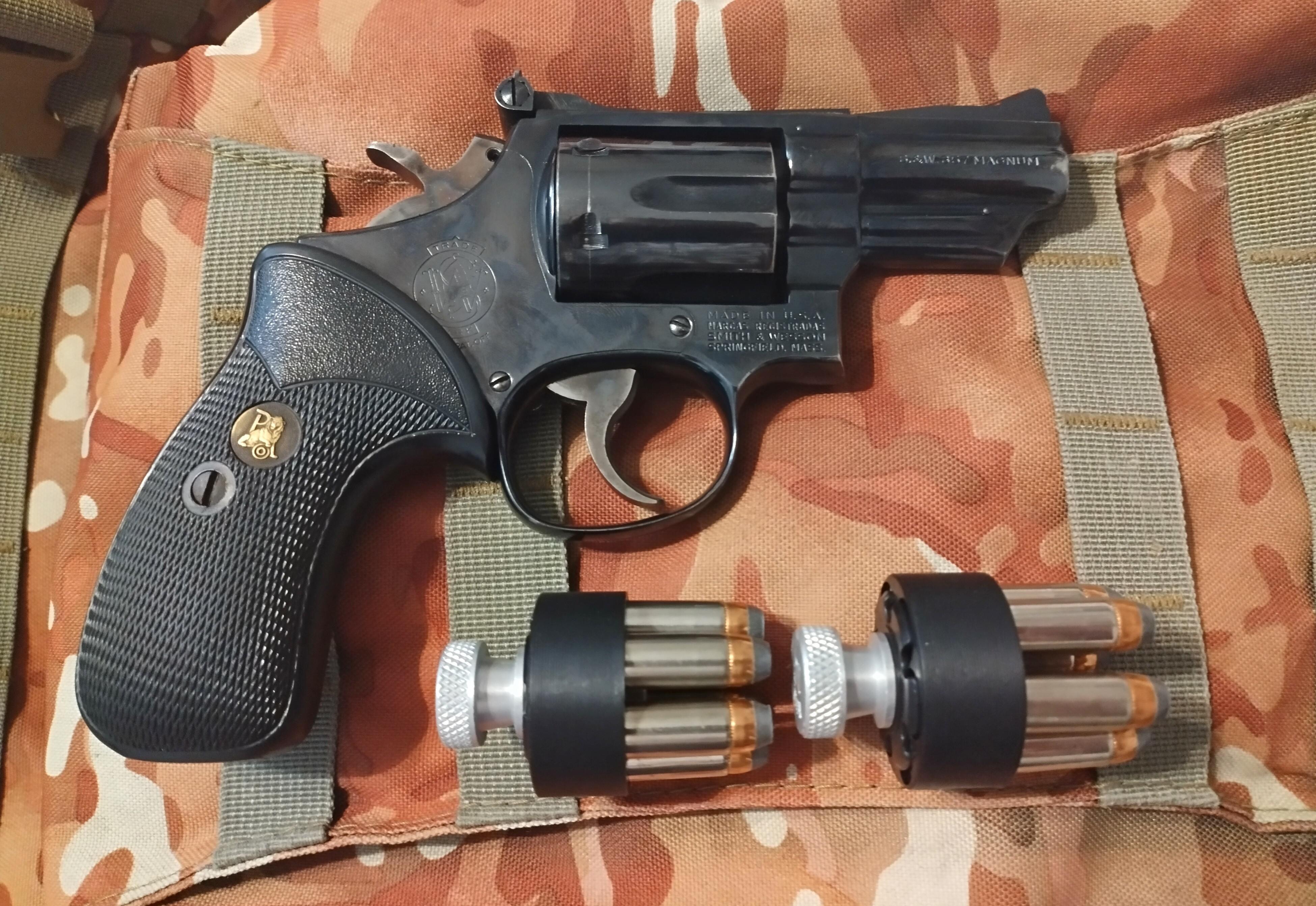 Smith and Wesson model 19 | Scrolller