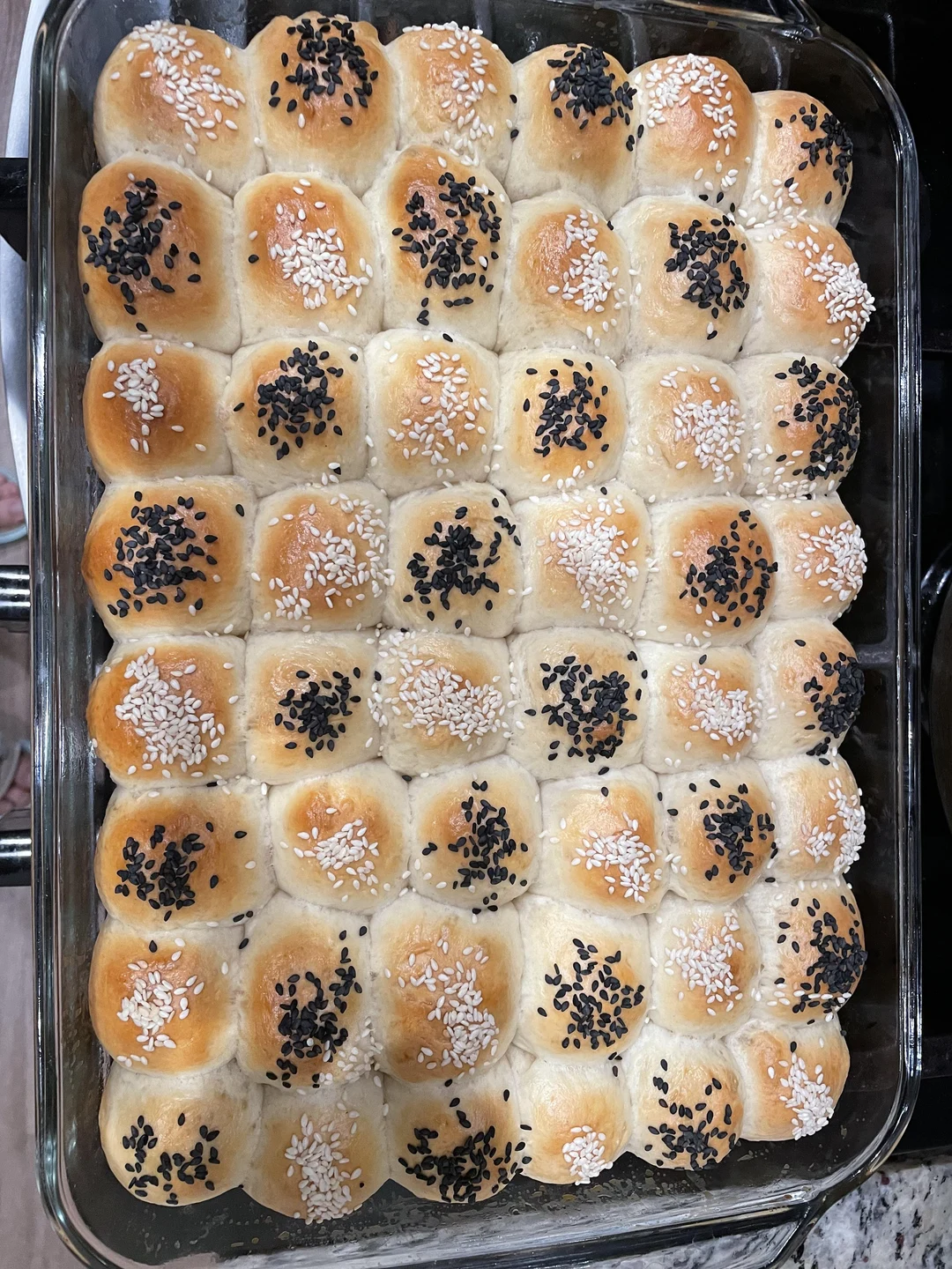 Khaliat Nahl (Honeycomb Bread) | Scrolller