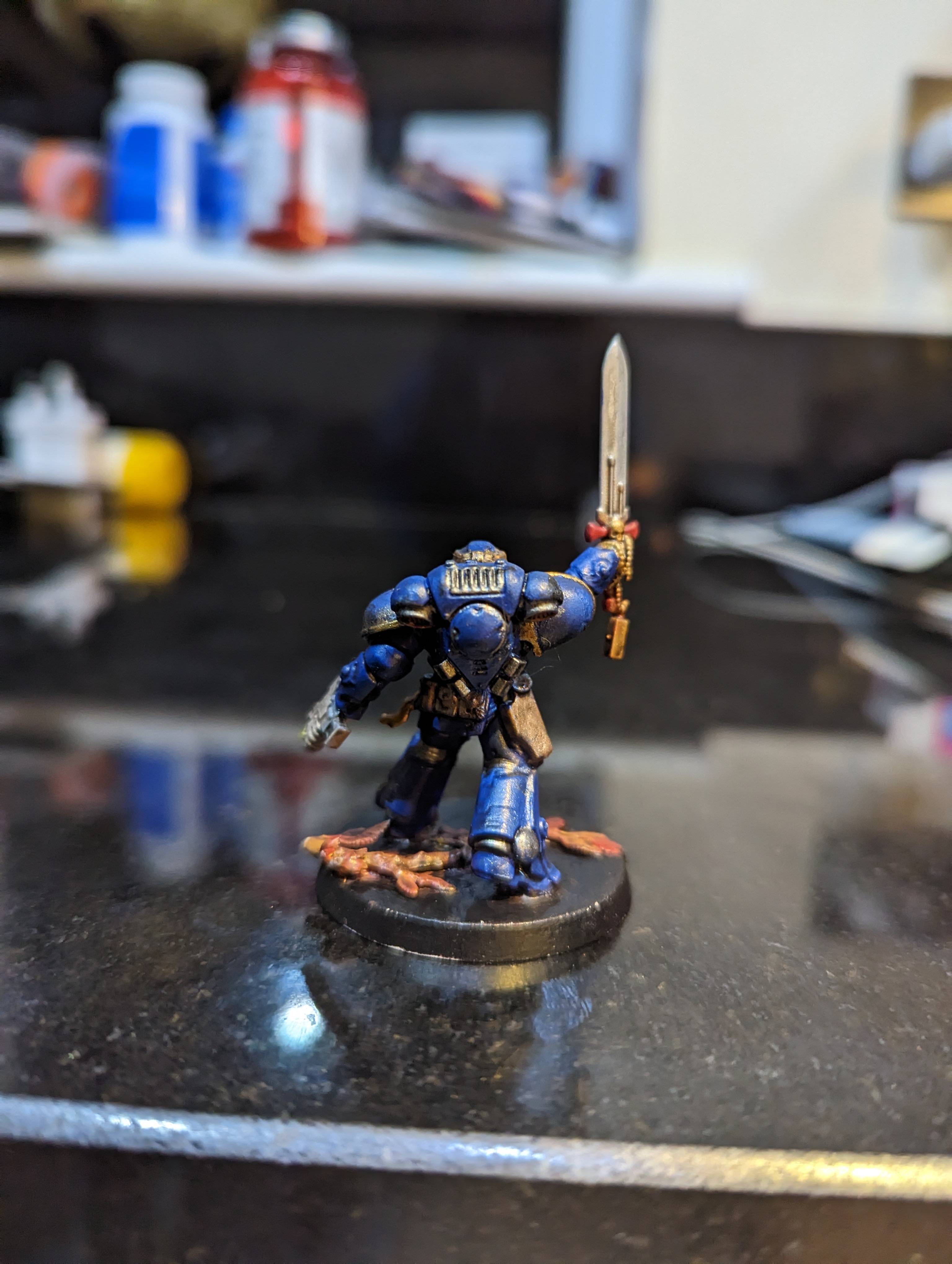 Incredibly proud of my first model paint in 40k (and first in well over a decade overall ...