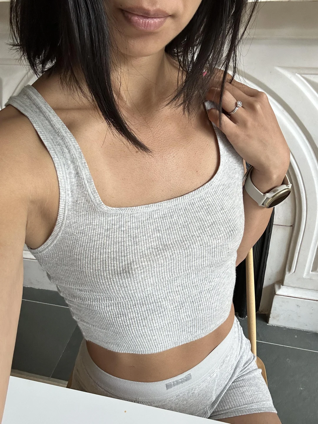 on my work calls this morning in this .. do you think anyone will notice? | Scrolller