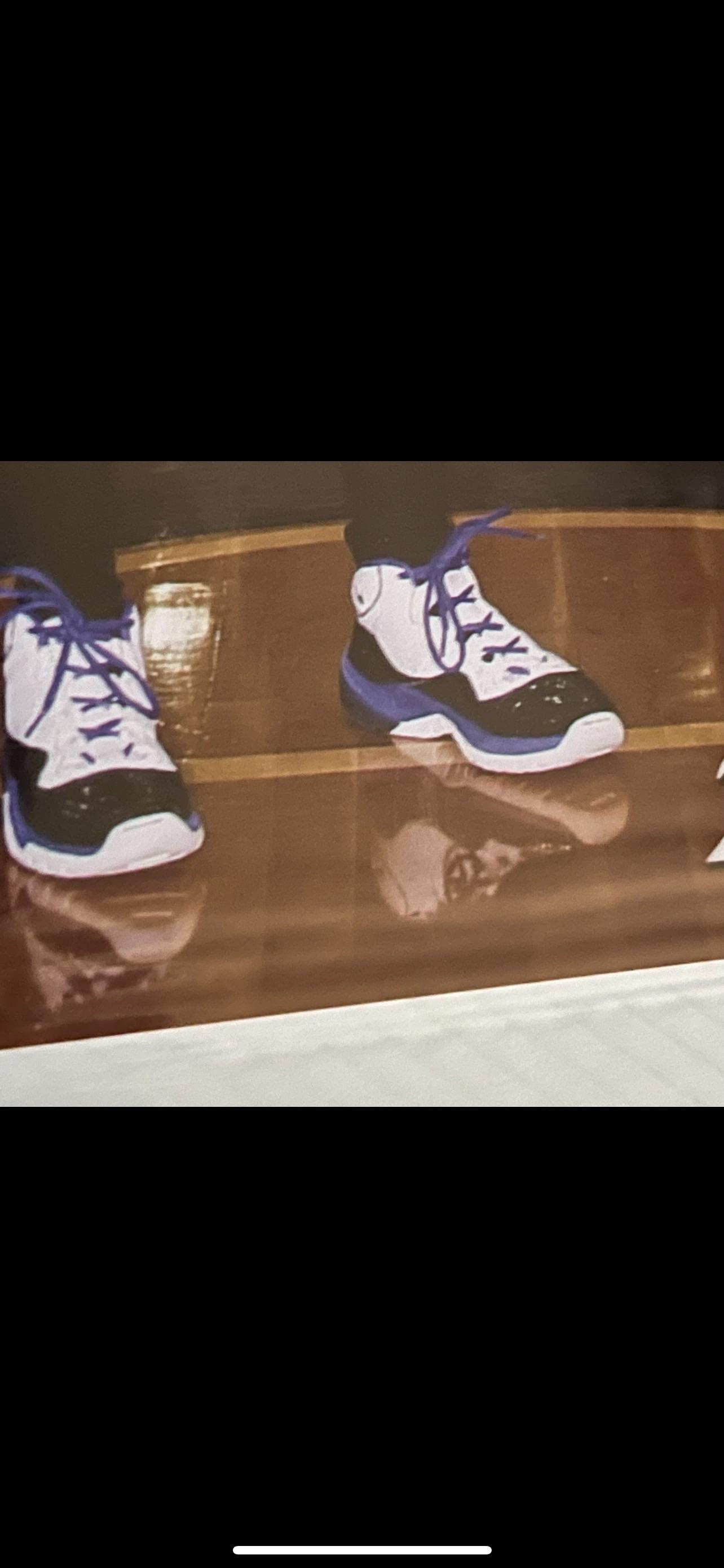 Sneaker ID | Scrolller