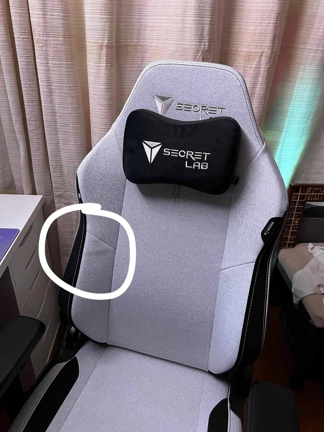 Got my chair today and I’m bothered by this little crease. Any ideas on ...