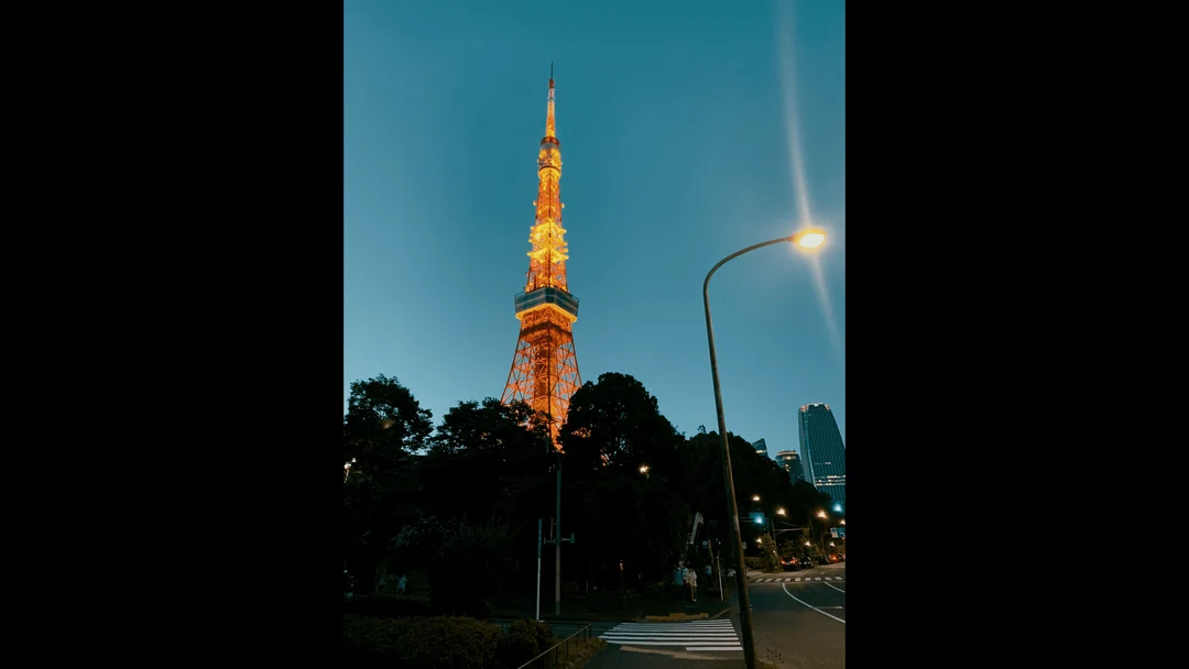 Tokyo Tower | Scrolller