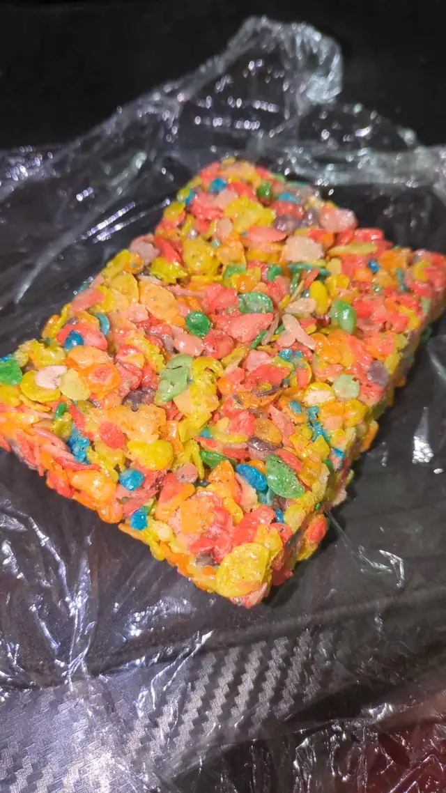 Fruity pebble treats | Scrolller