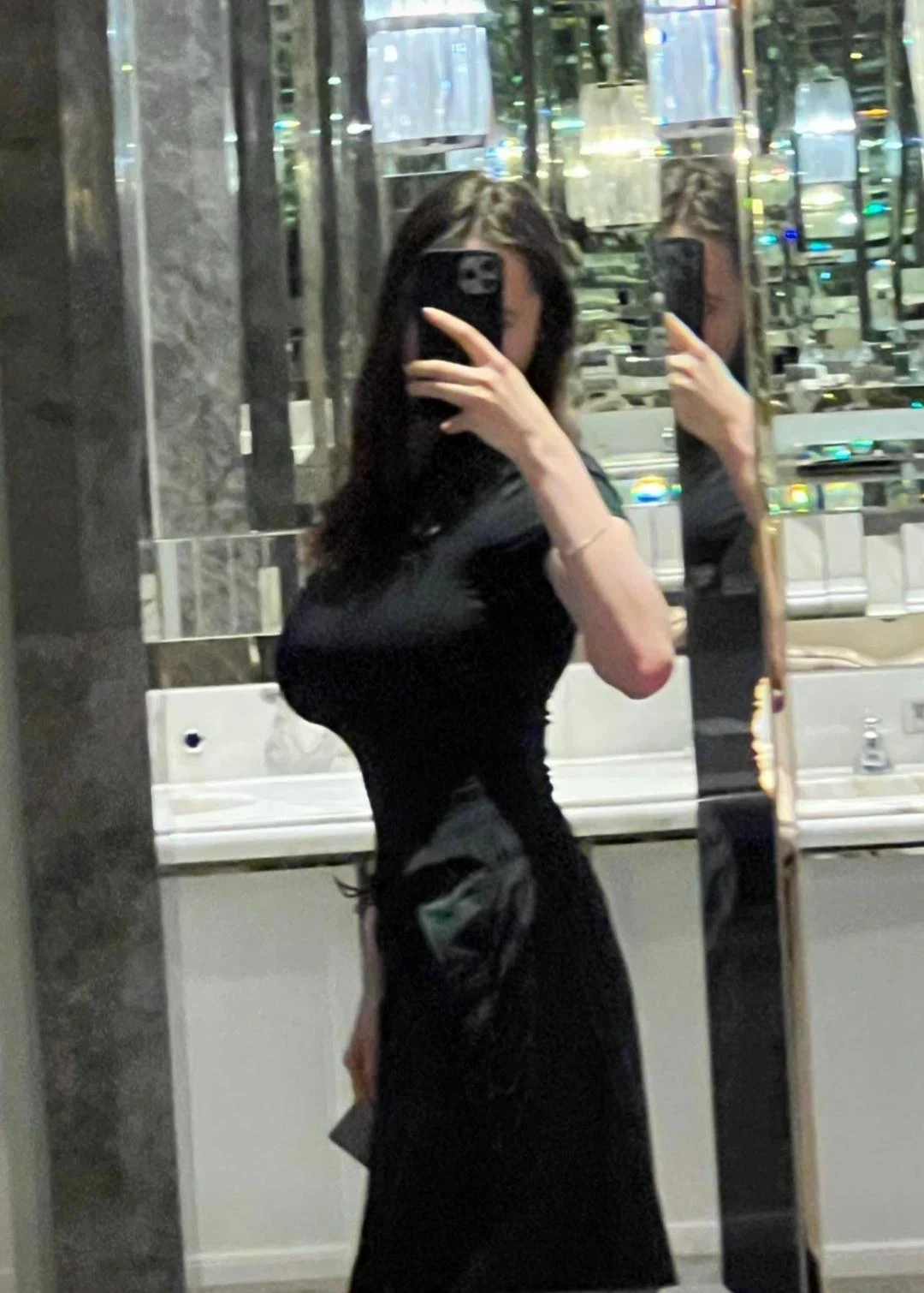 Incredible figure | Scrolller