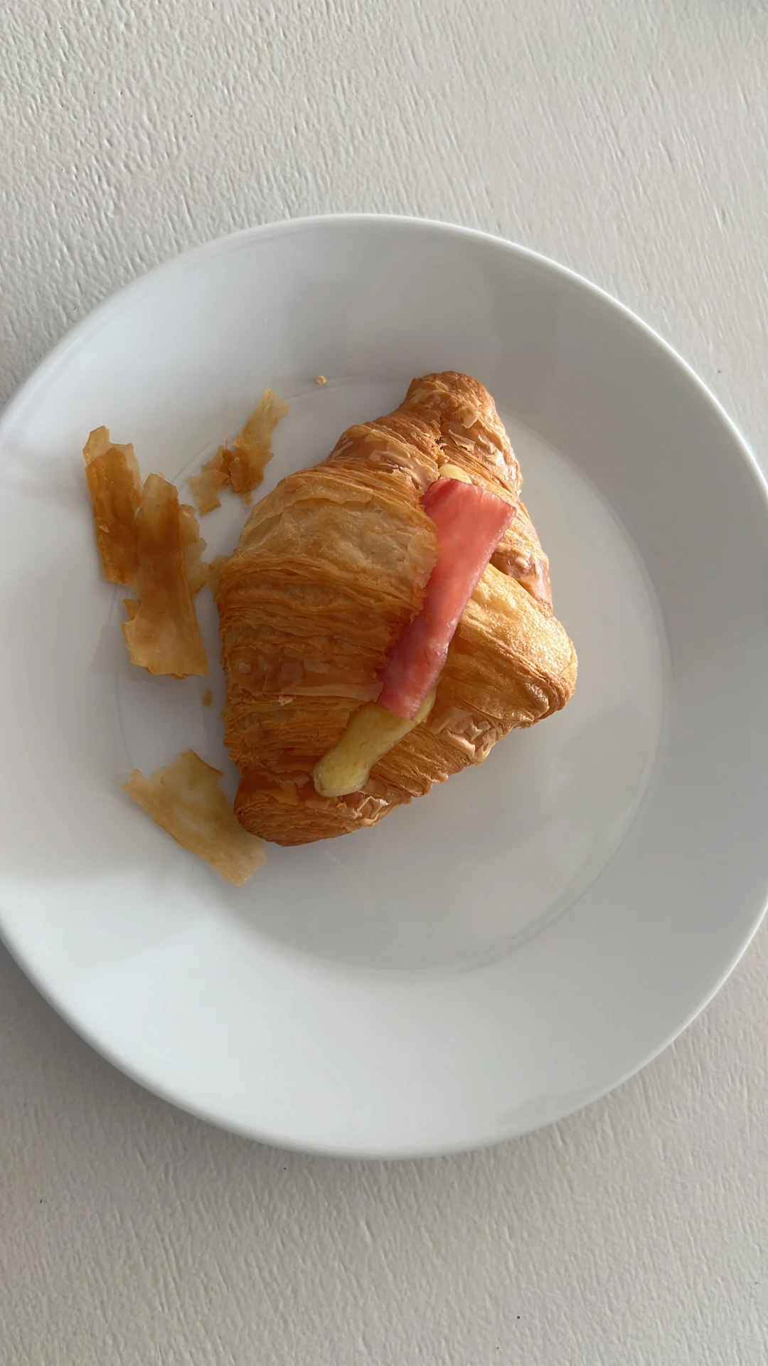 Cream pie croissant | Scrolller