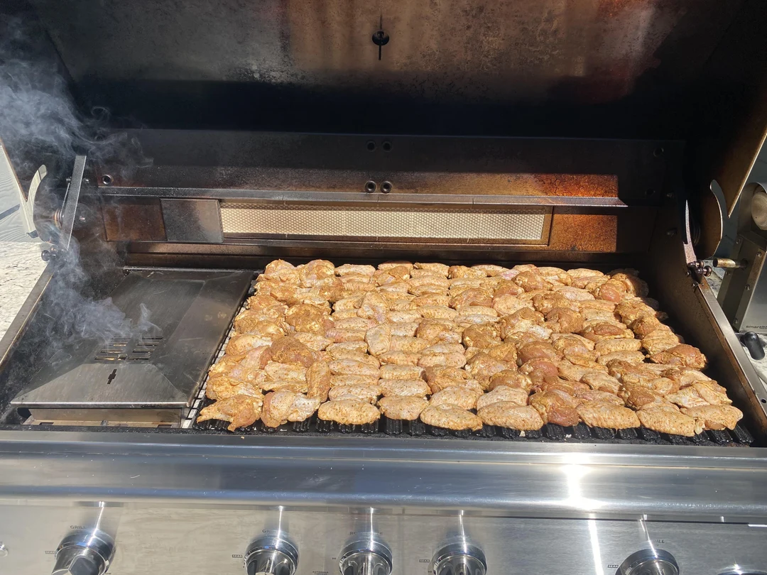 Smoked & Grilled wings incoming for the afternoon games | Scrolller