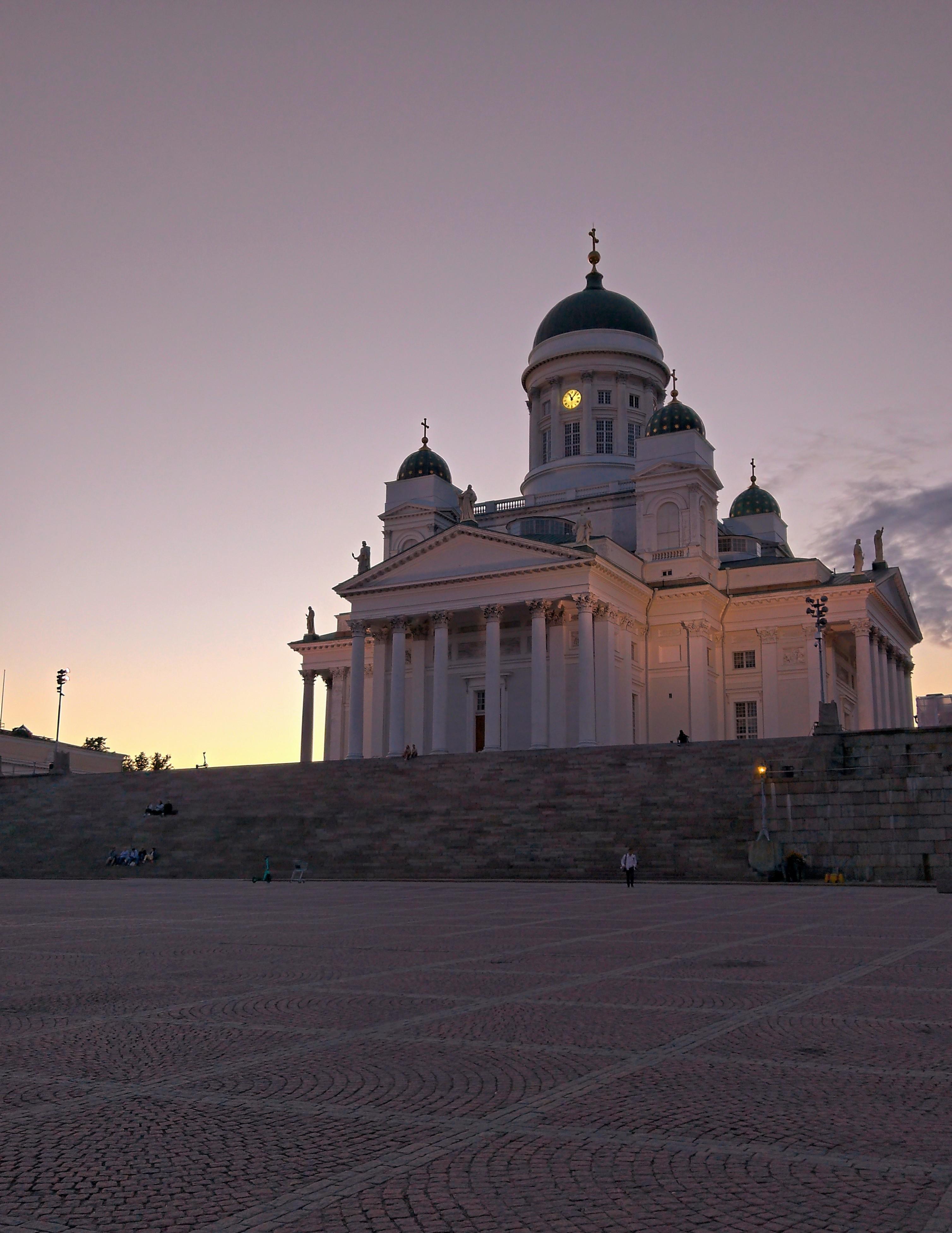 Summer night in Helsinki, Finland [OC] | Scrolller