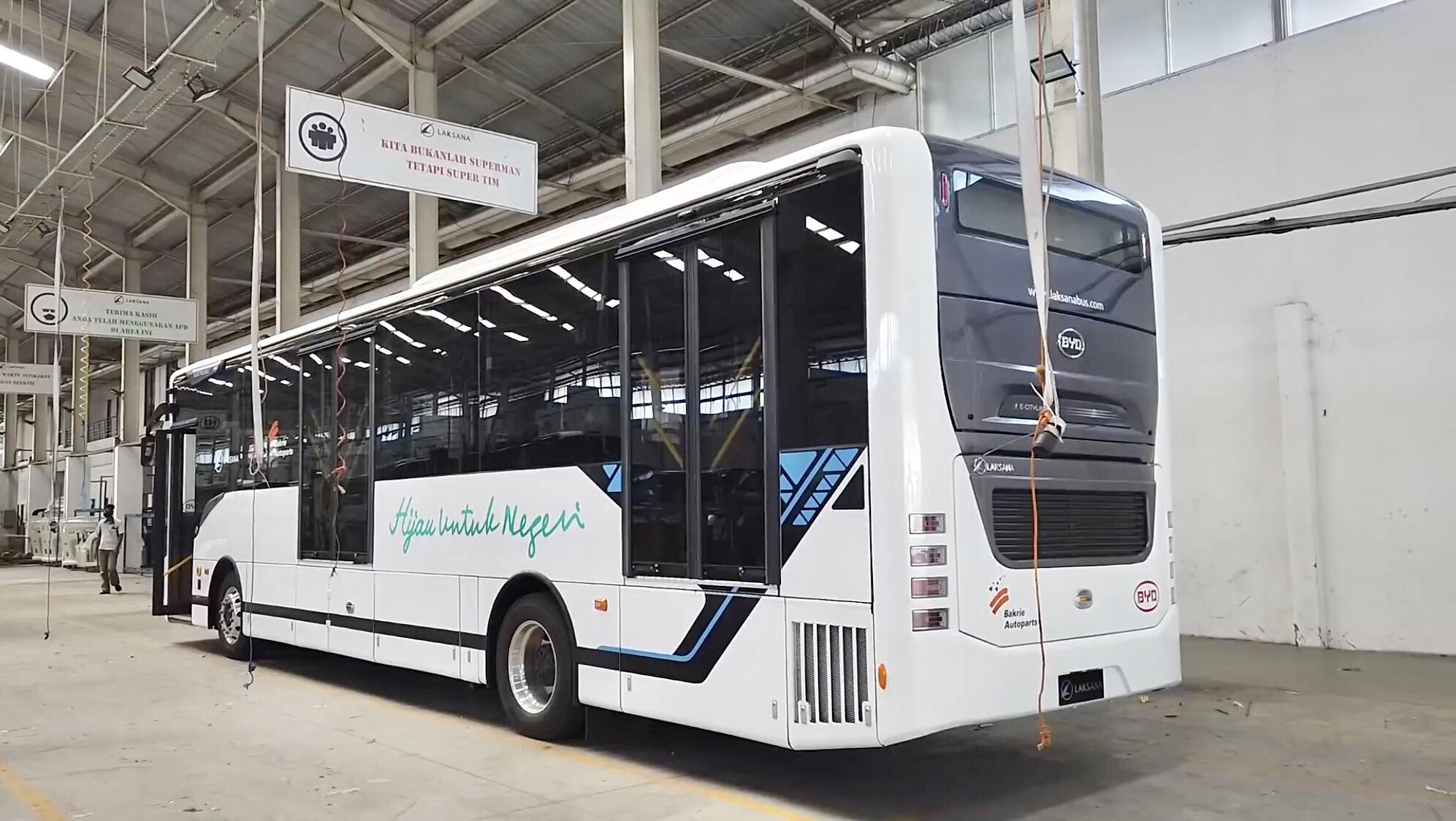 BYD EV bus E-CityLine3 bodied by Laksana, for Transjakarta - Indonesia | Scrolller
