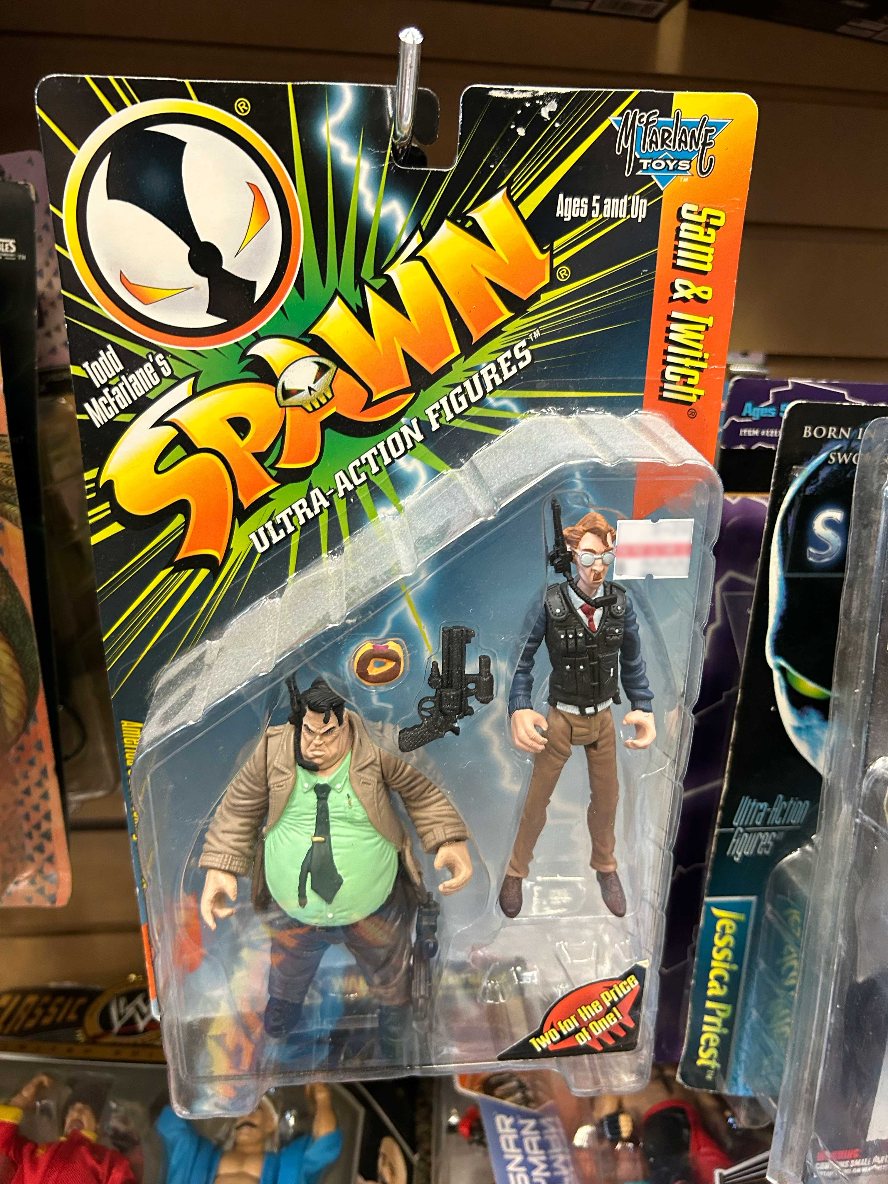 Now these are classic looking Sam and Twitch character action figures ...