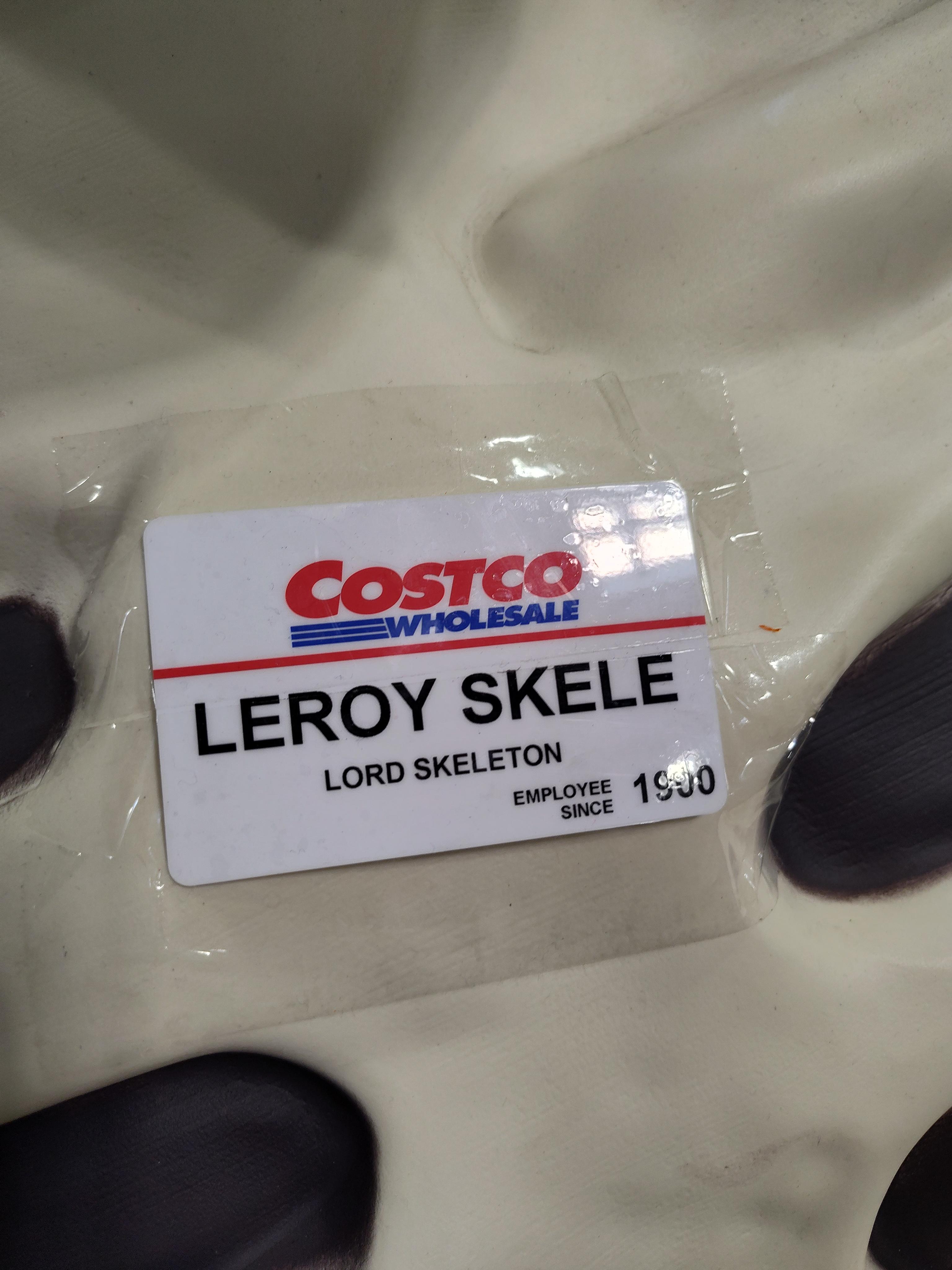Employee of the century at my local Costco | Scrolller