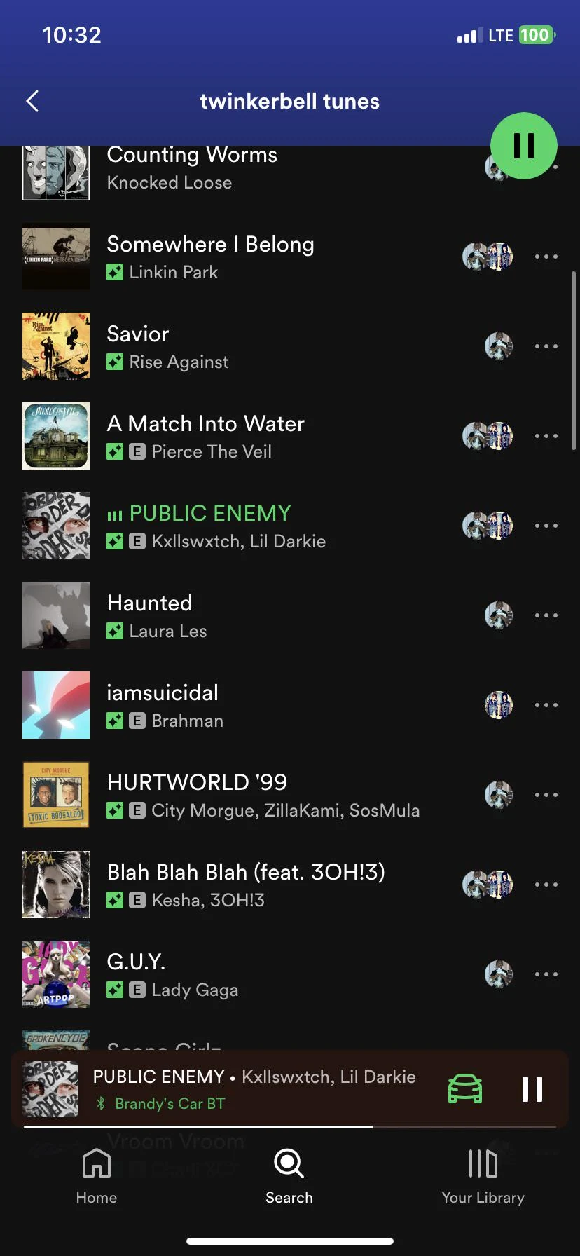Does anyone know what these little green boxes mean? | Scrolller