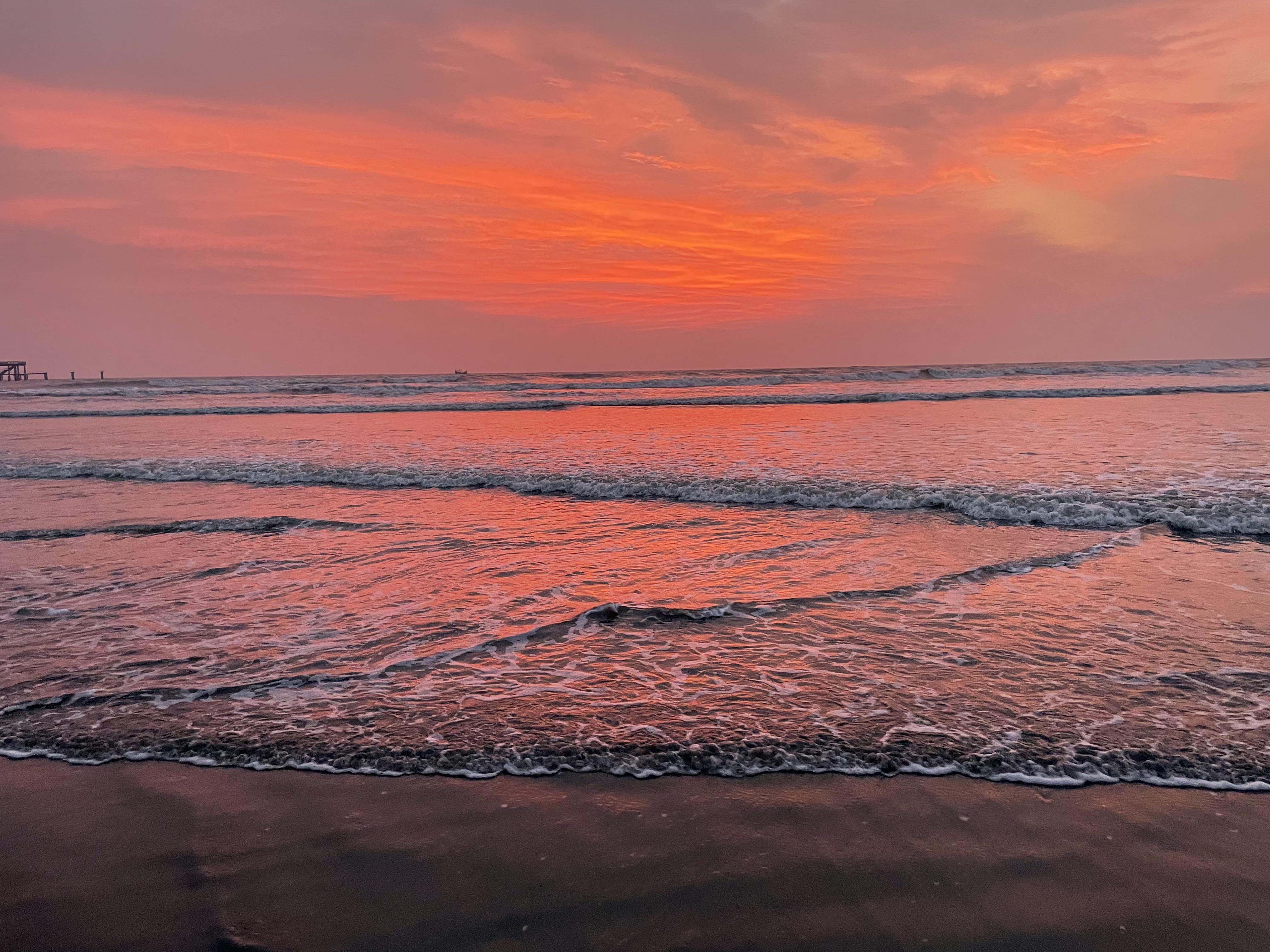 Waves & sky, CXB, BD [OC] | Scrolller