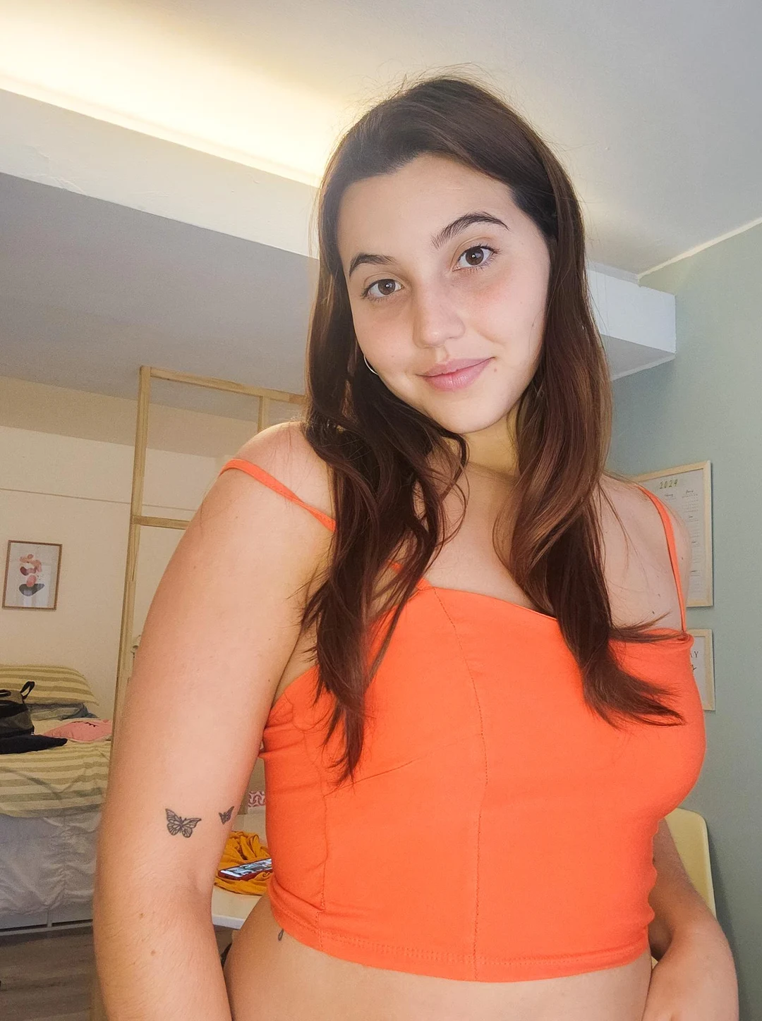 A sneak peek of my midriff | Scrolller