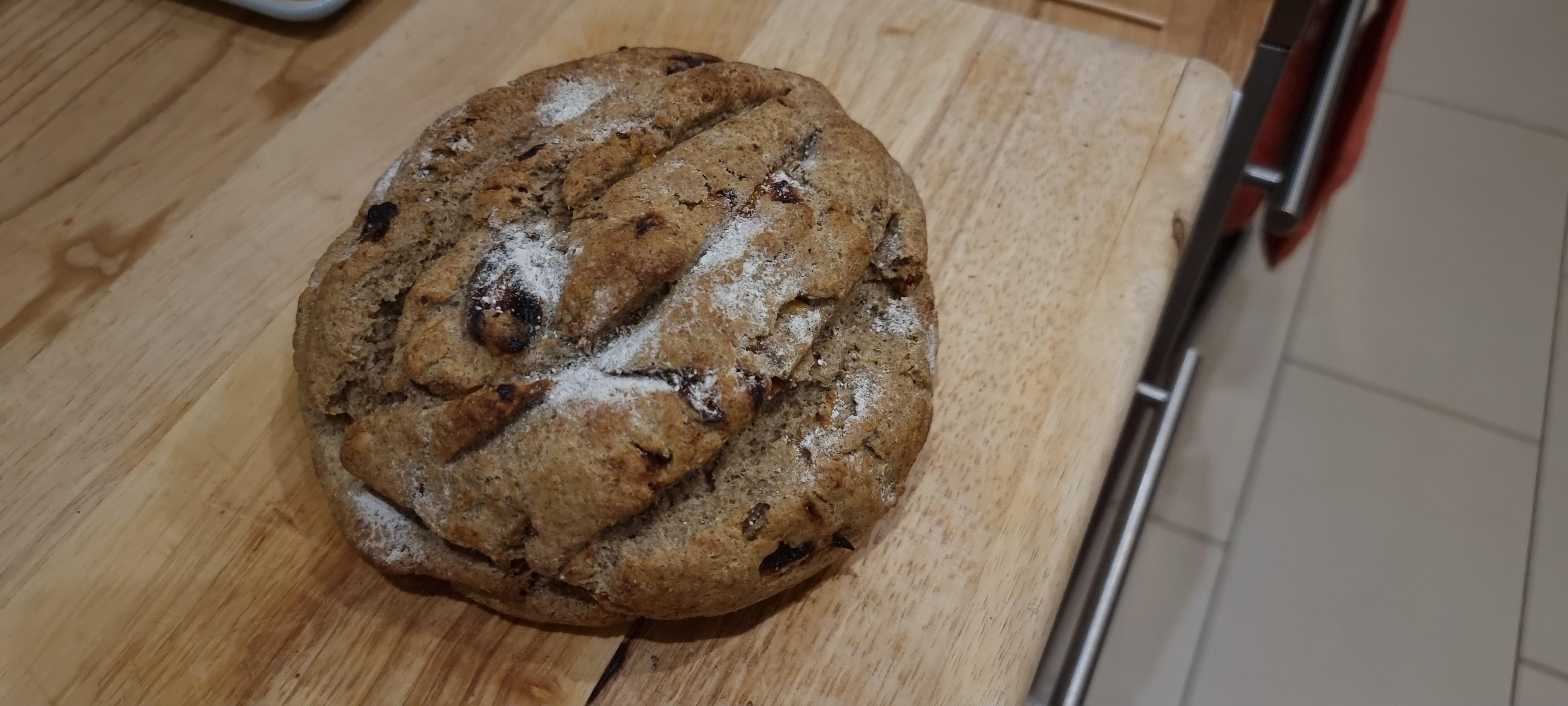 Apricot and Rye loaf. | Scrolller
