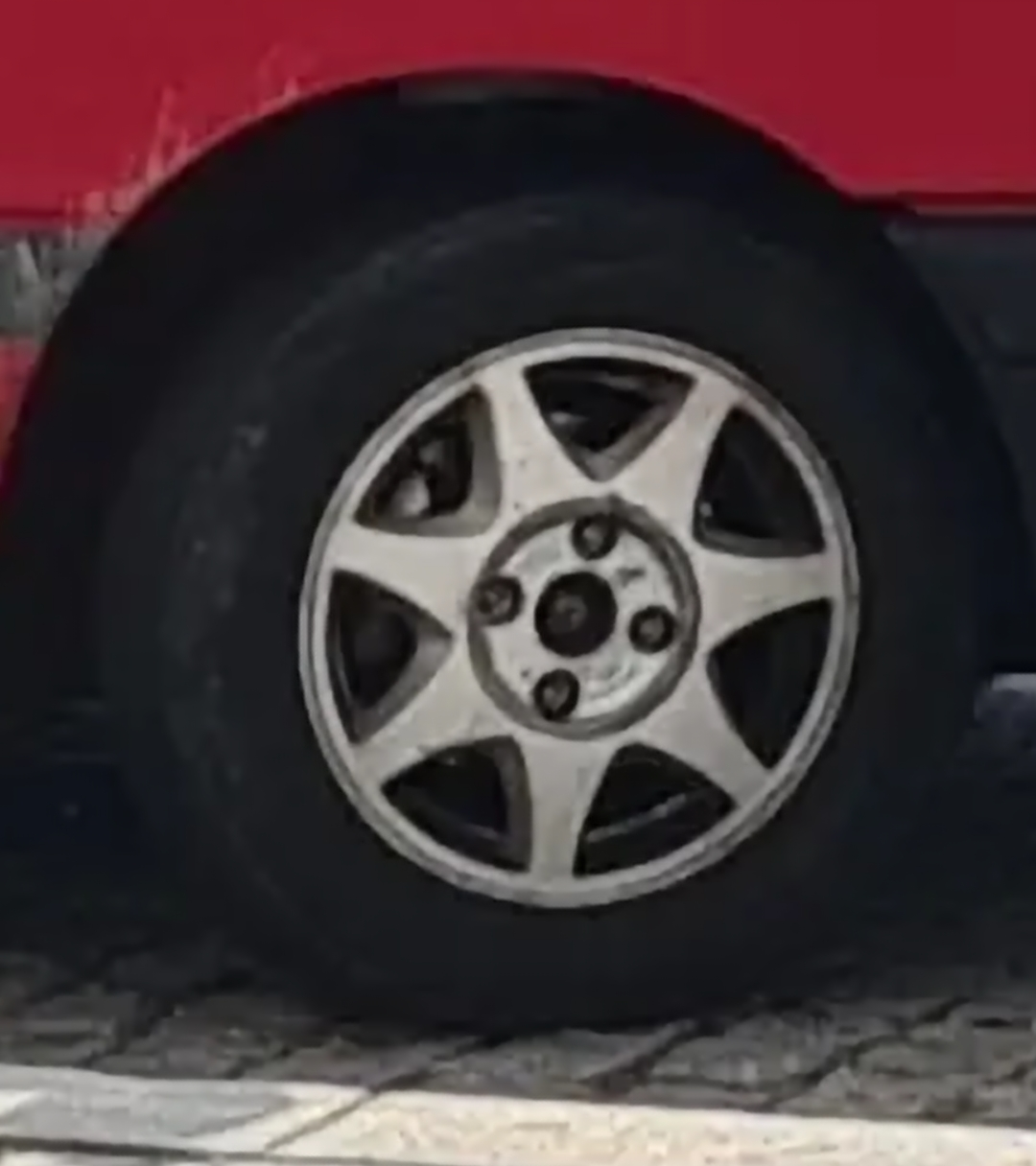 Help finding wheels | Scrolller