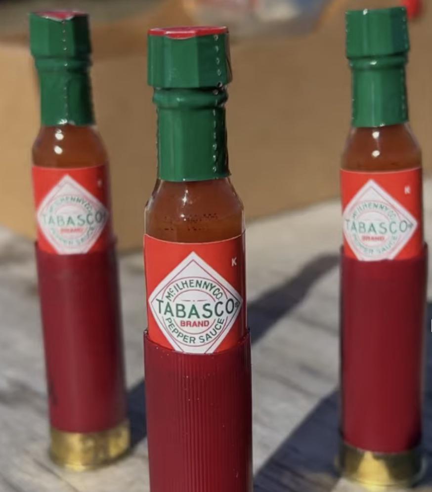 Pepper spray 2.0 | Scrolller