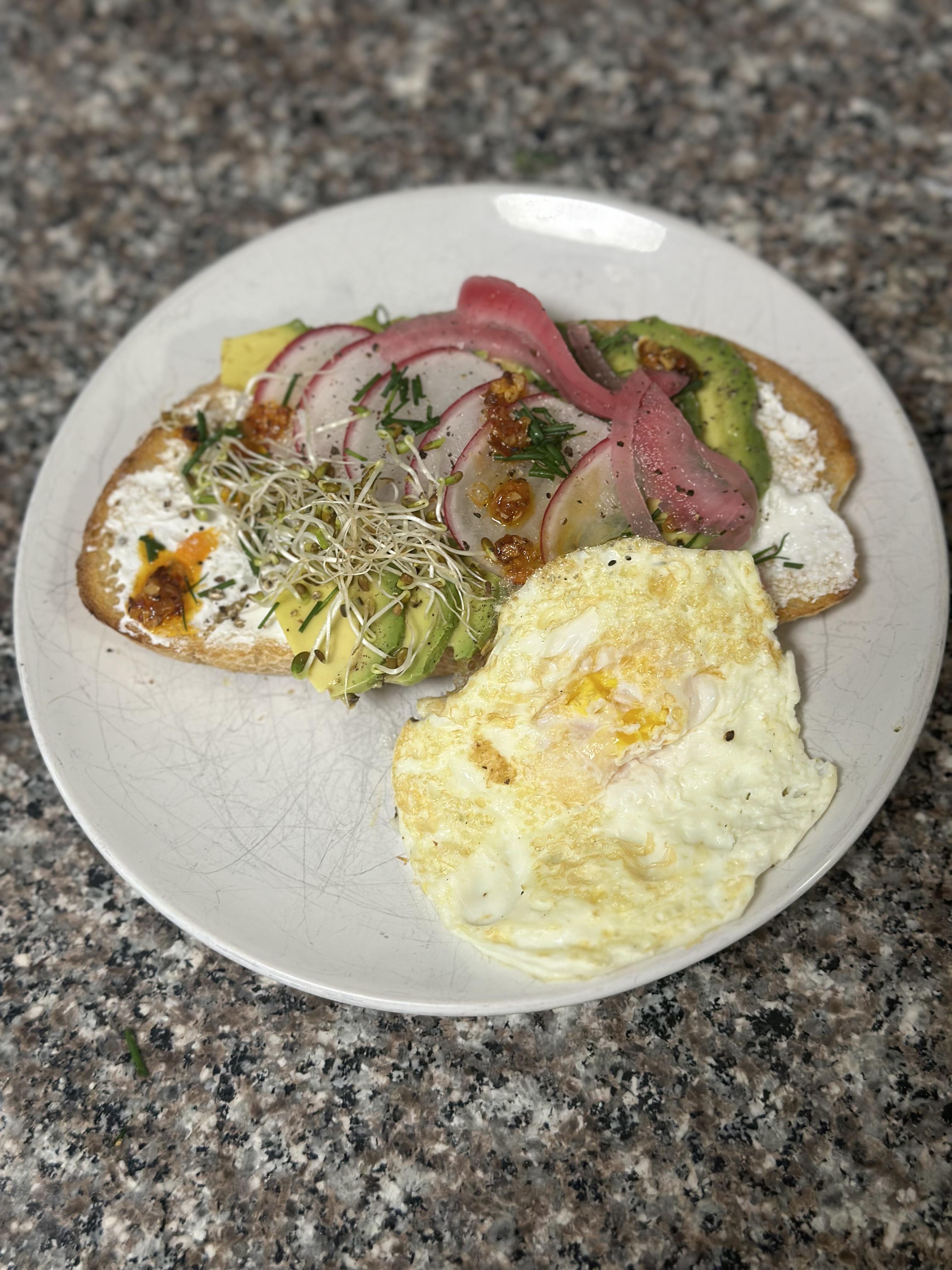 [Homemade] Avocado toast | Scrolller