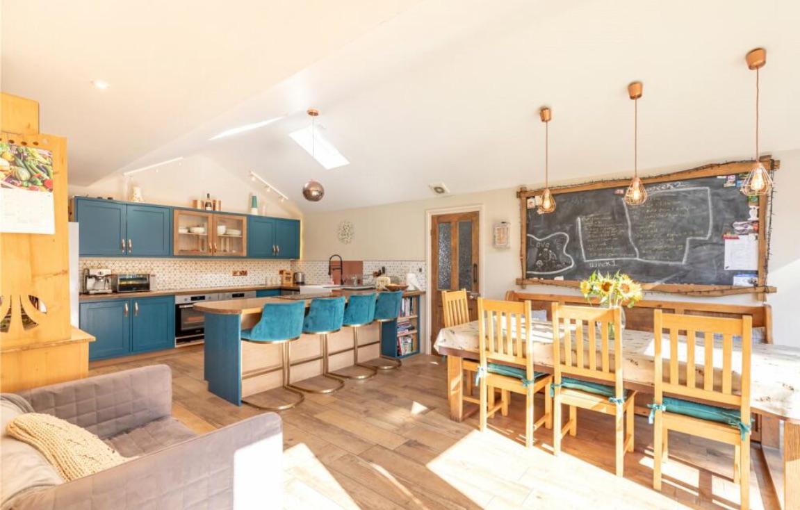 Kitchen design help | Scrolller