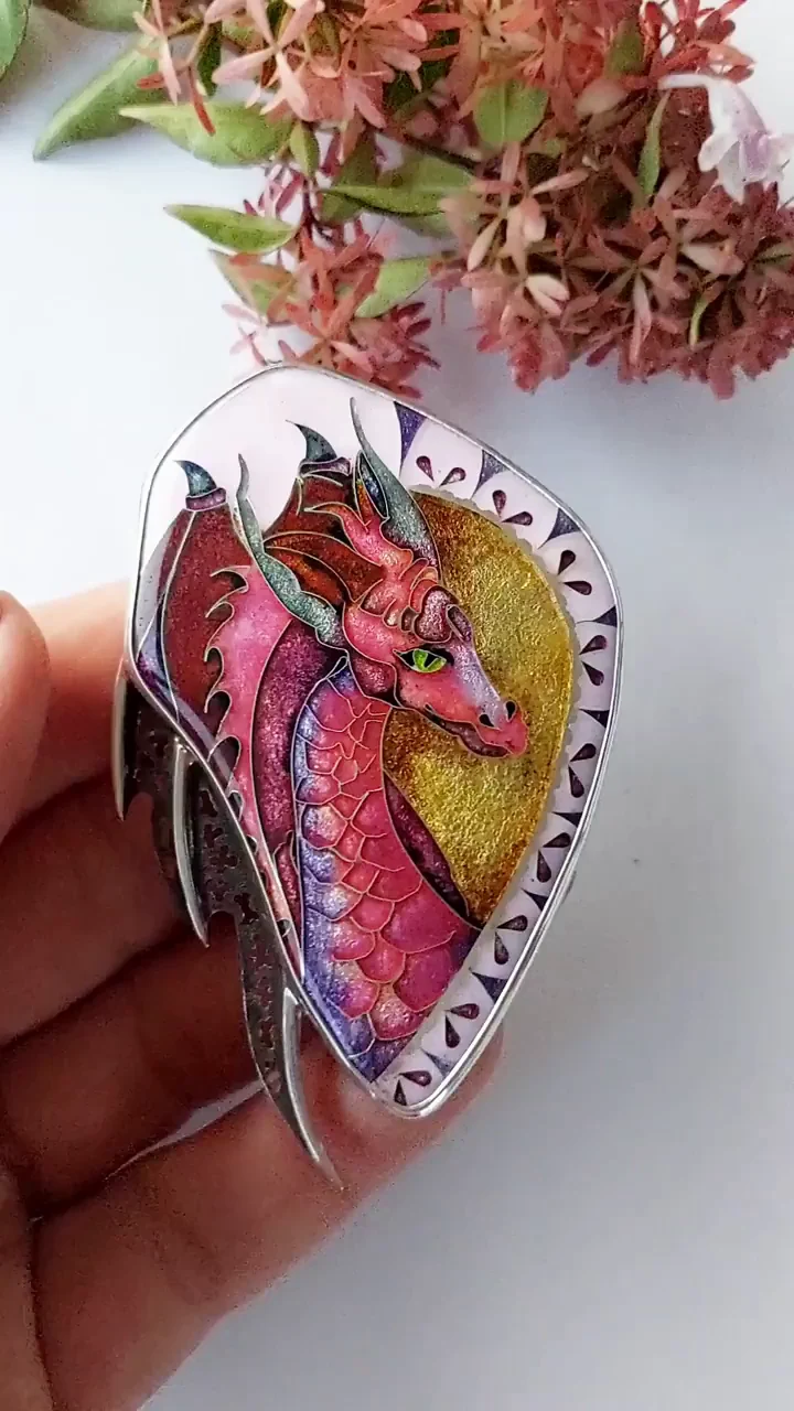 Pink dragon | Scrolller