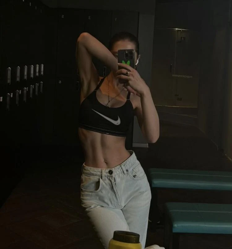 Vladislava Kamina | Scrolller