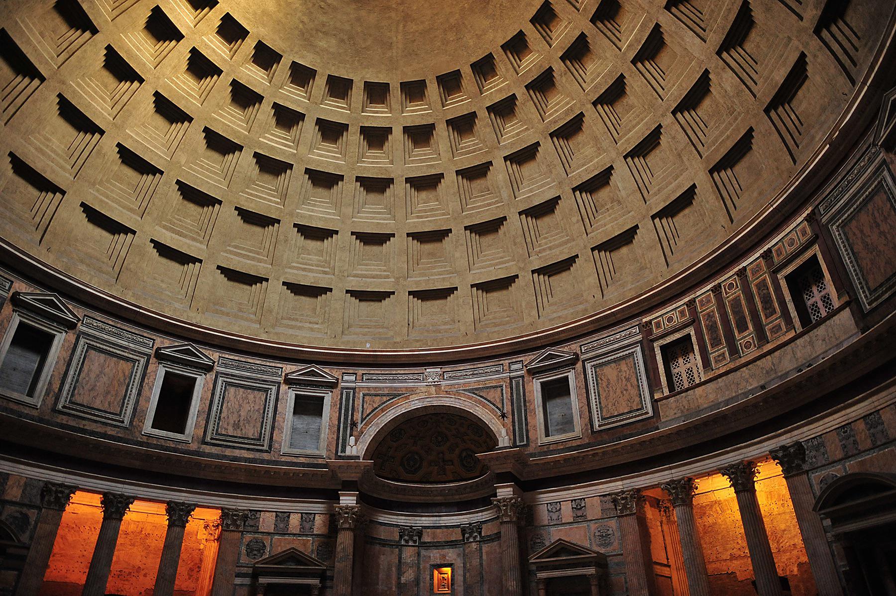 Looking up in the Pantheon, Roma | Scrolller